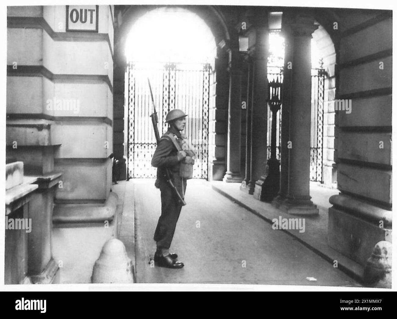 GRENADIER GUARDS AT THE WAR OFFICE - Grenadier Guard on duty inside the ...
