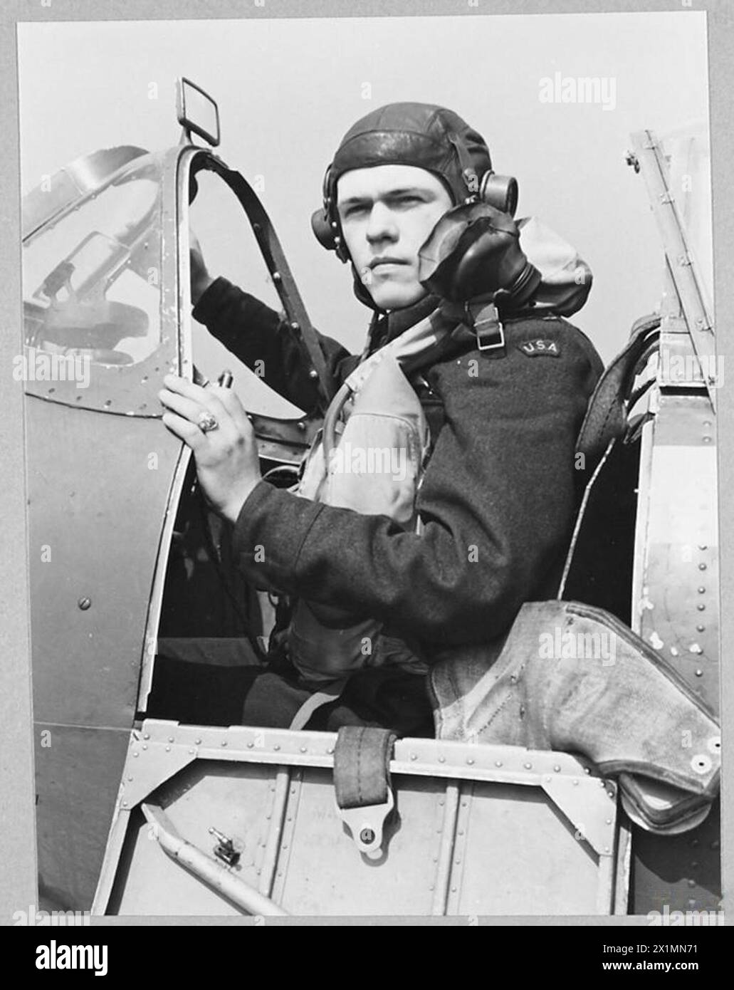 EX-EAGLE SQUADRON PILOT COMMANDS R.A.F. FIGHTER SQUADRON - Squadron ...