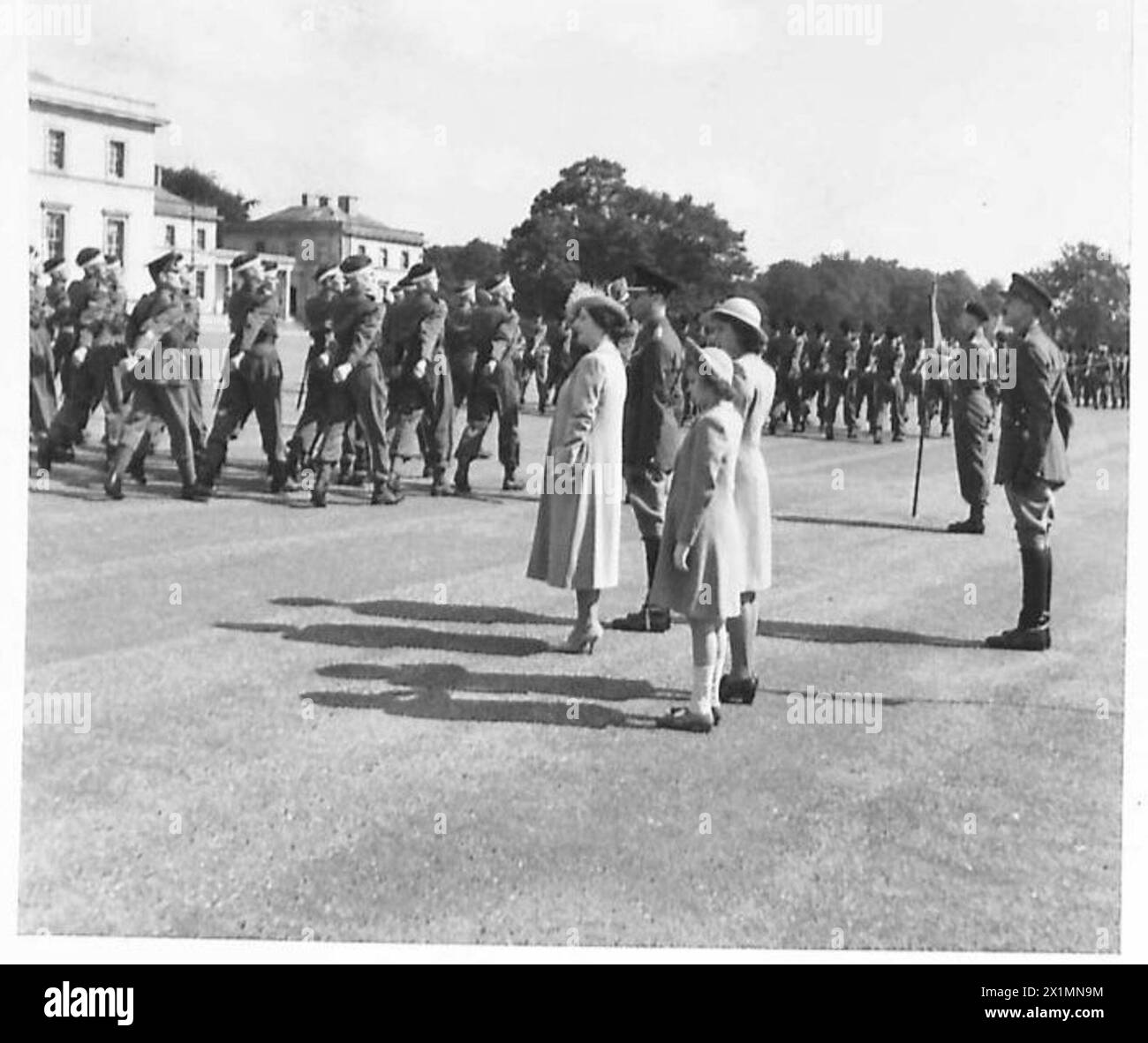 March past saluting base hi-res stock photography and images - Alamy