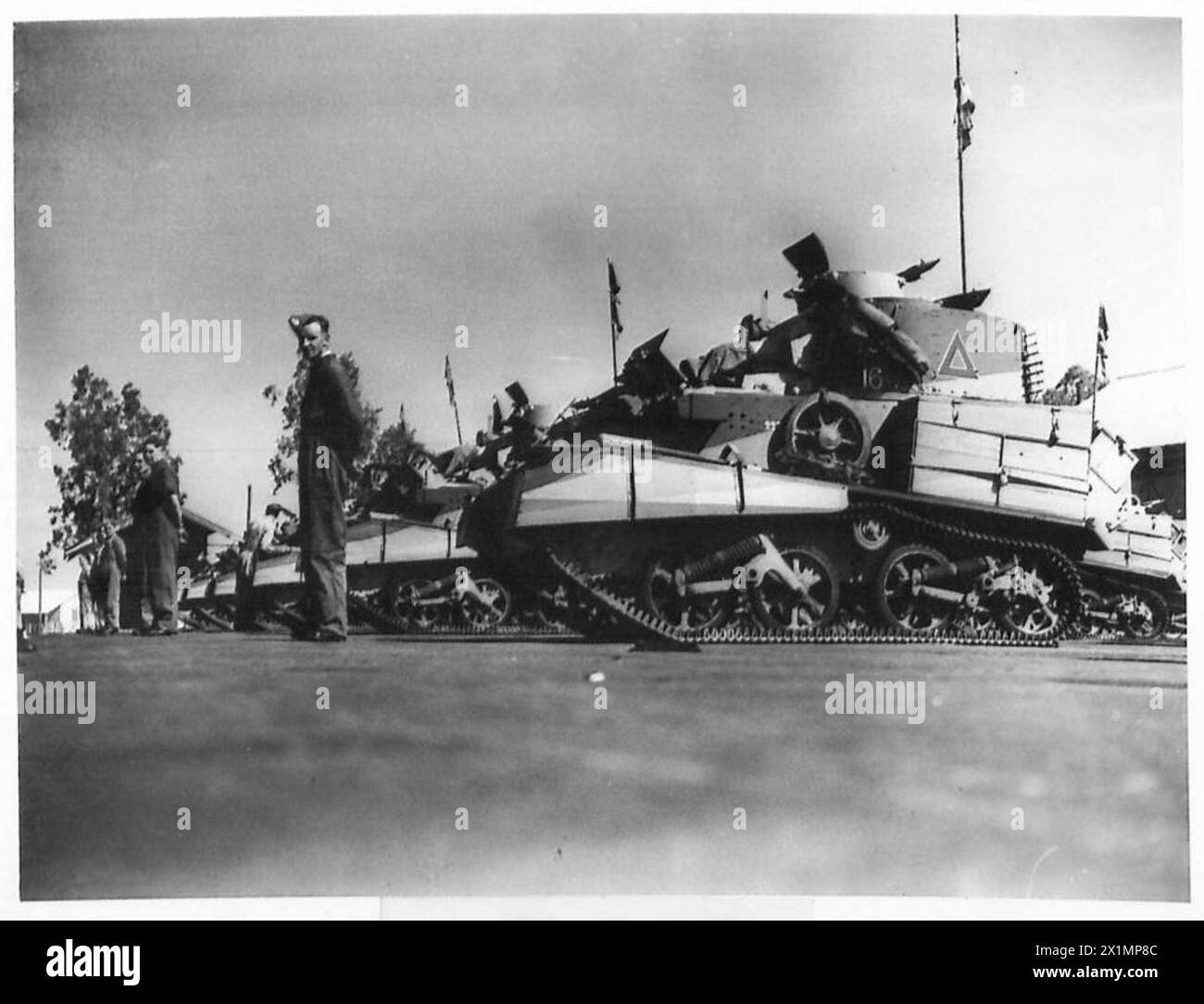 A DAY IN THE LIFE OF A HUSSAR IN EGYPT - Tanks and crews awaiting and ...