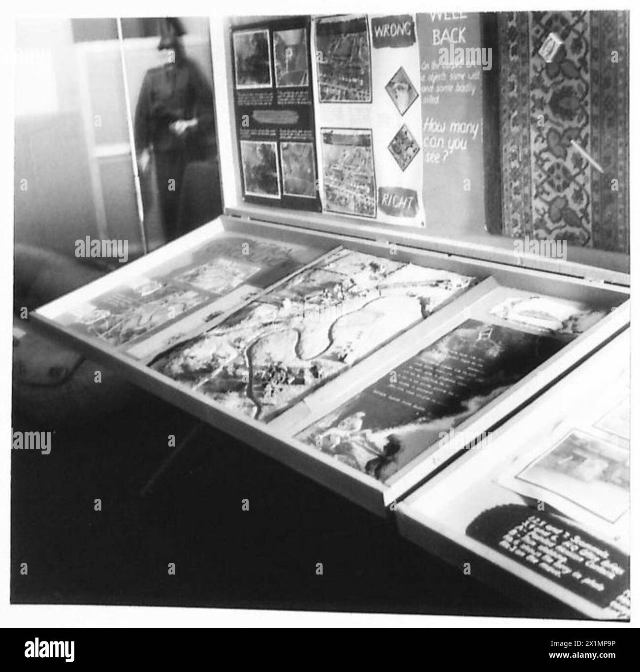 MOBILE INFORMATION BUREAU - "I" Branch mobile information room, layout ...