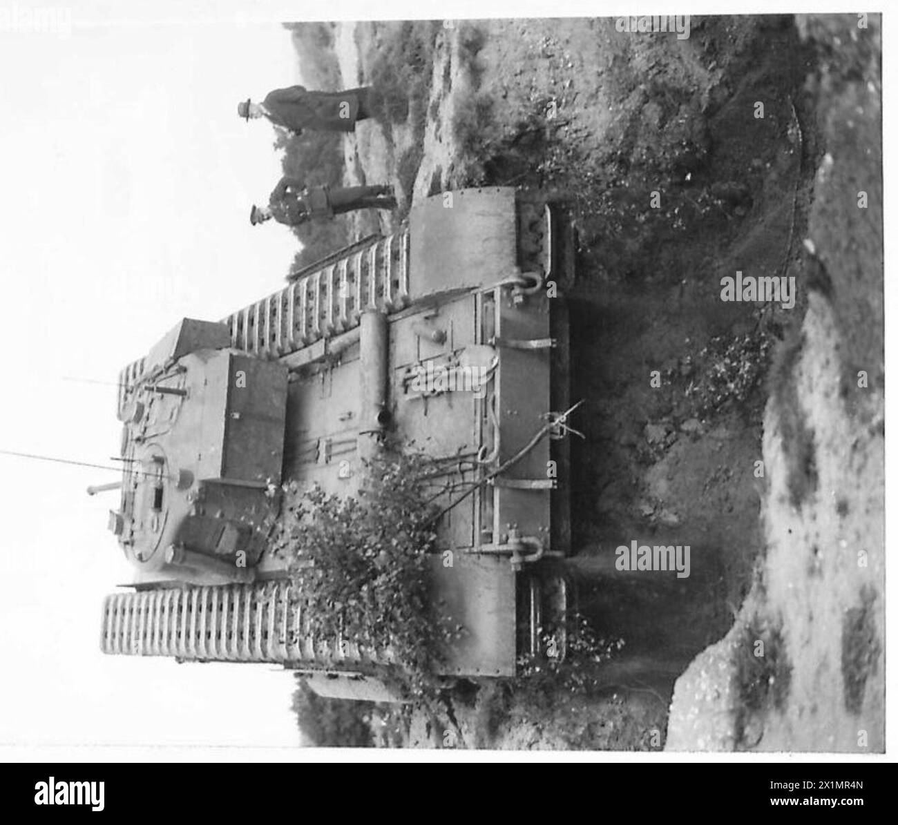 American ordnance chief inspects British Churchill Mk.IV tanks ...