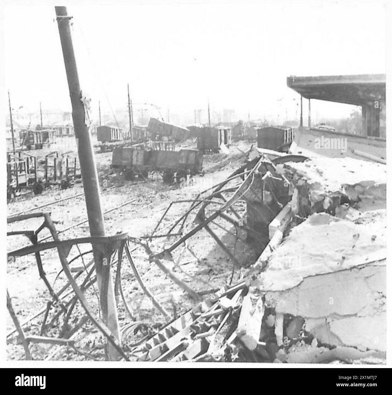 INVASION OF ITALY : FIFTH ARMY - The scene of destruction in the ...