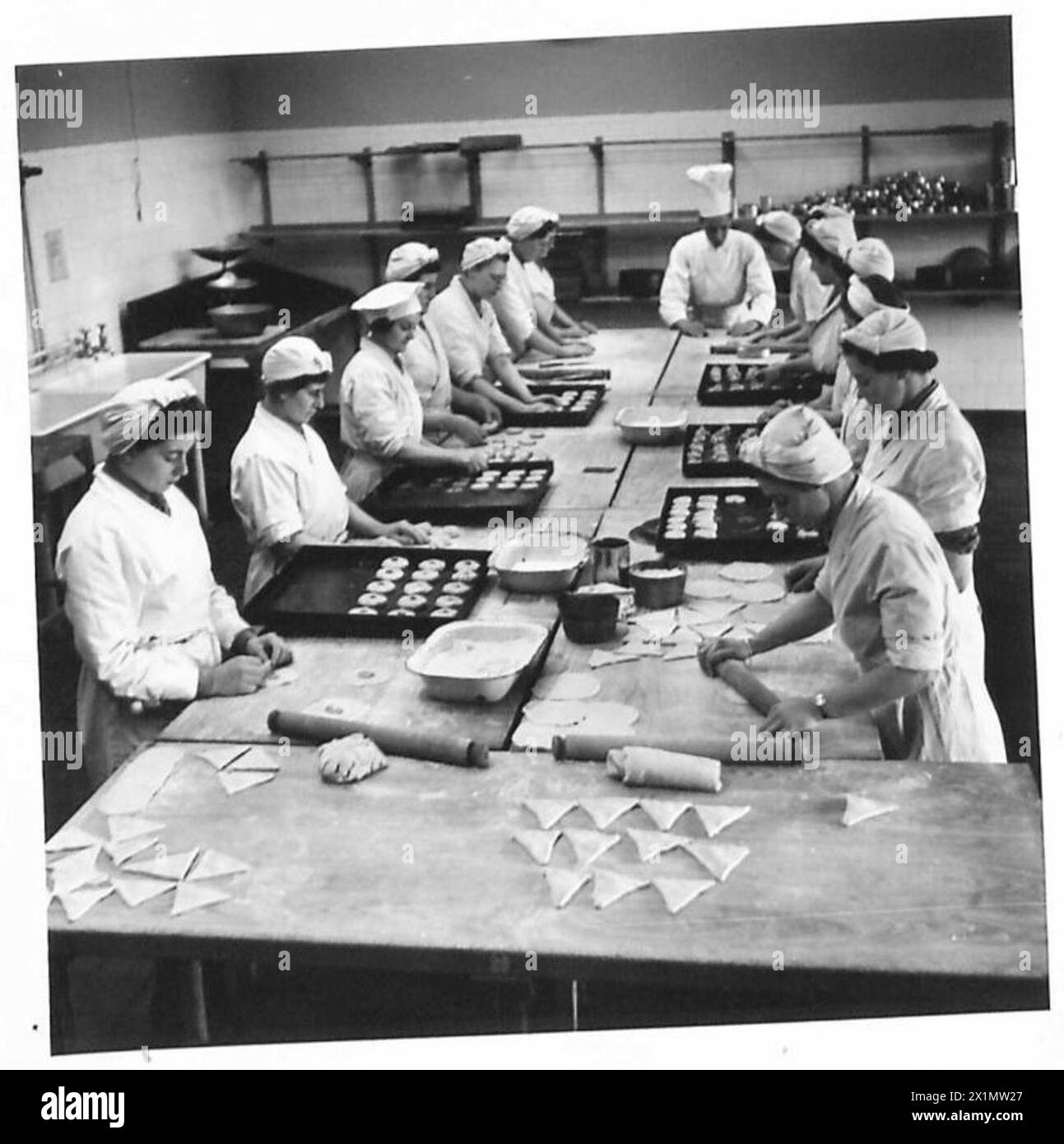 Cake in the making Black and White Stock Photos & Images - Alamy