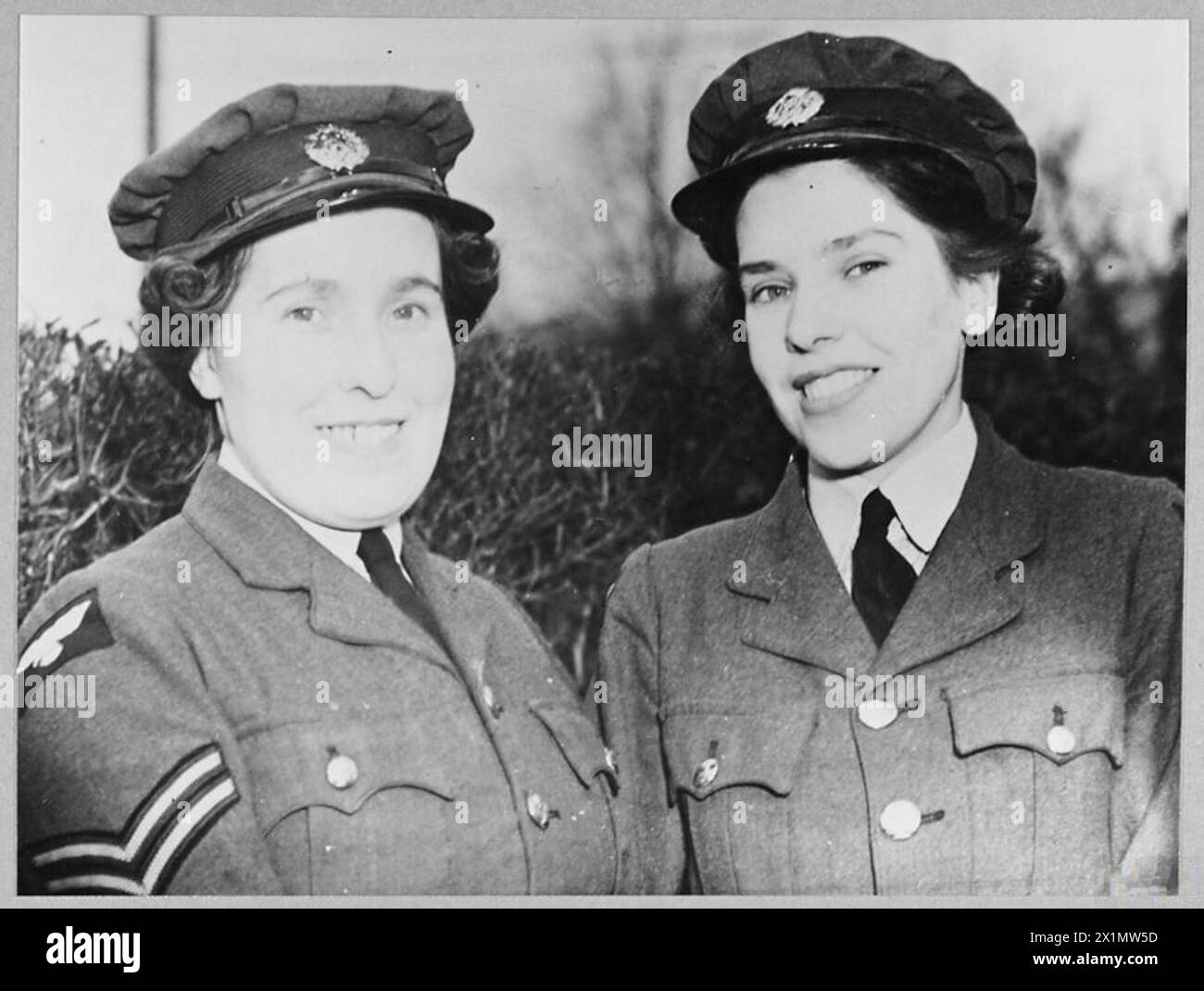 SCOTTISH SISTERS BOTH IN W.A.A.F. - Serving on the same R.A.F. Coastal ...