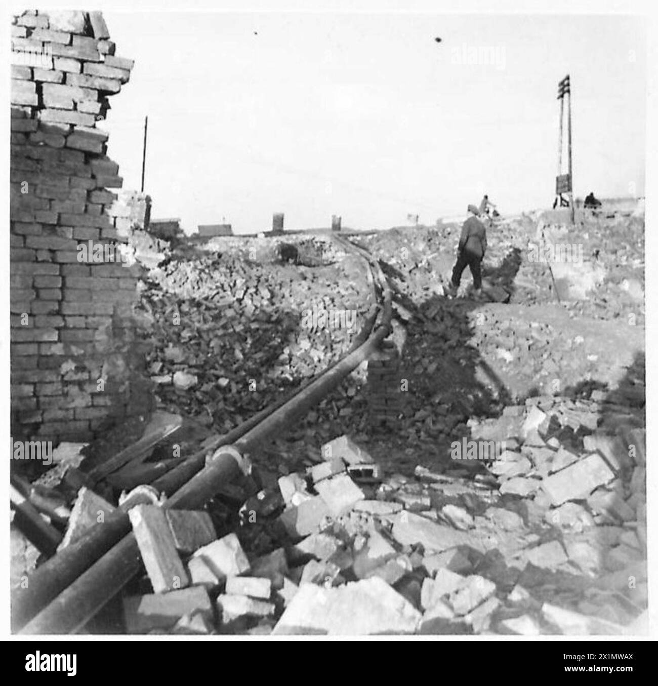 EIGHTH ARMY : LIFE BLOOD OF AN ARMY - The pipeline passes through the ...