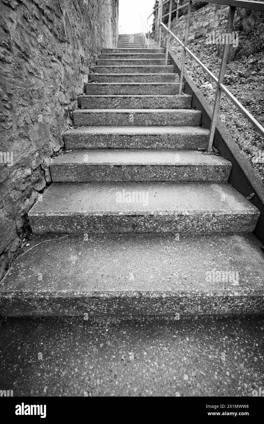Die Treppenstufen hinauf Stock Photo - Alamy