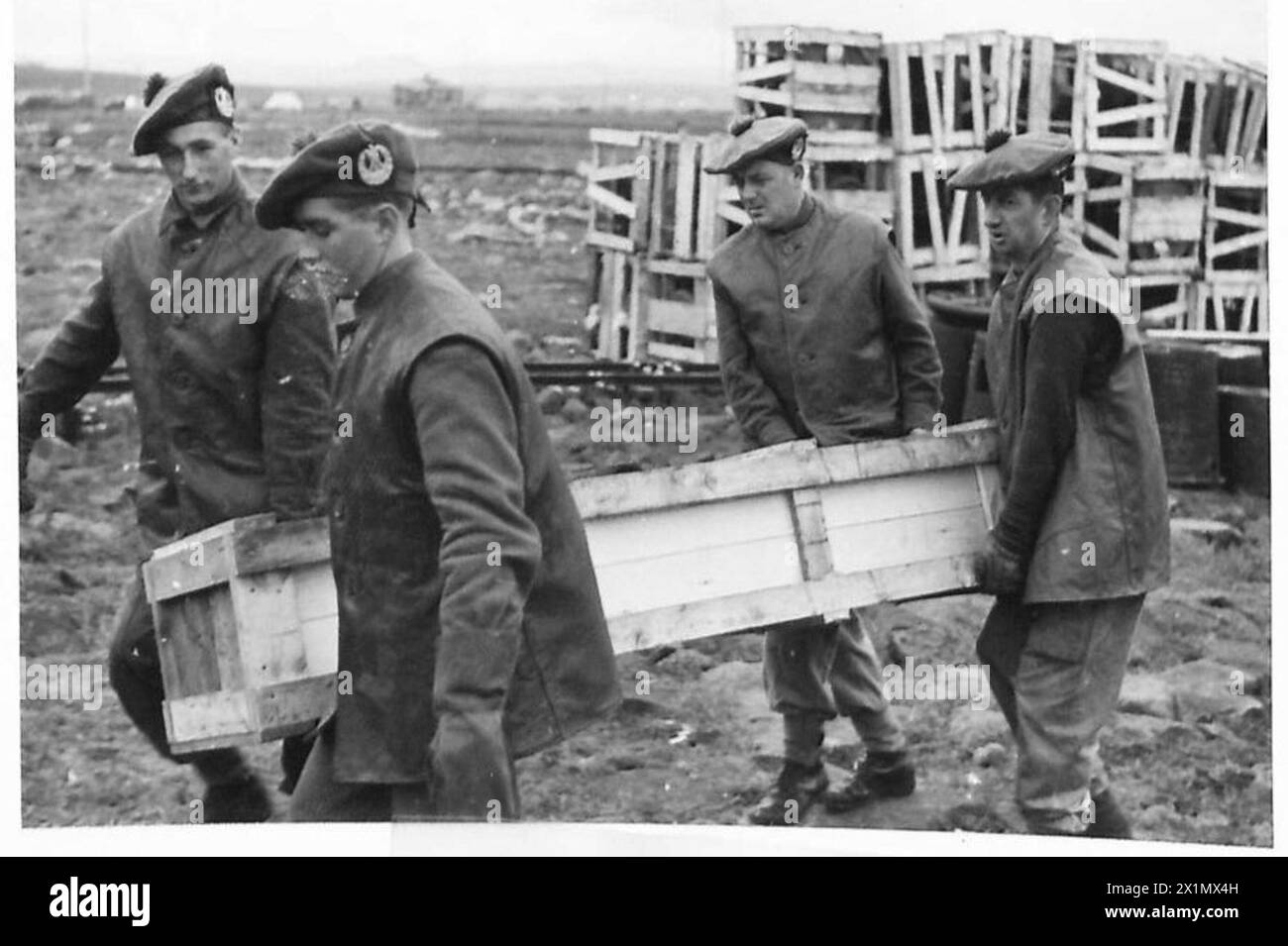 BRITISH AND CANADIAN TROOPS IN ICELAND - Canadian Cameron Highlanders ...