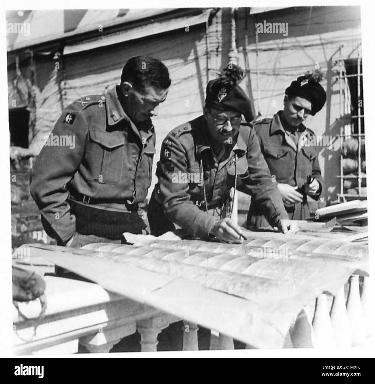 EIGHTH ARMY : VARIOUS - Major General Arbuthnott (left), Lieut. Colonel ...