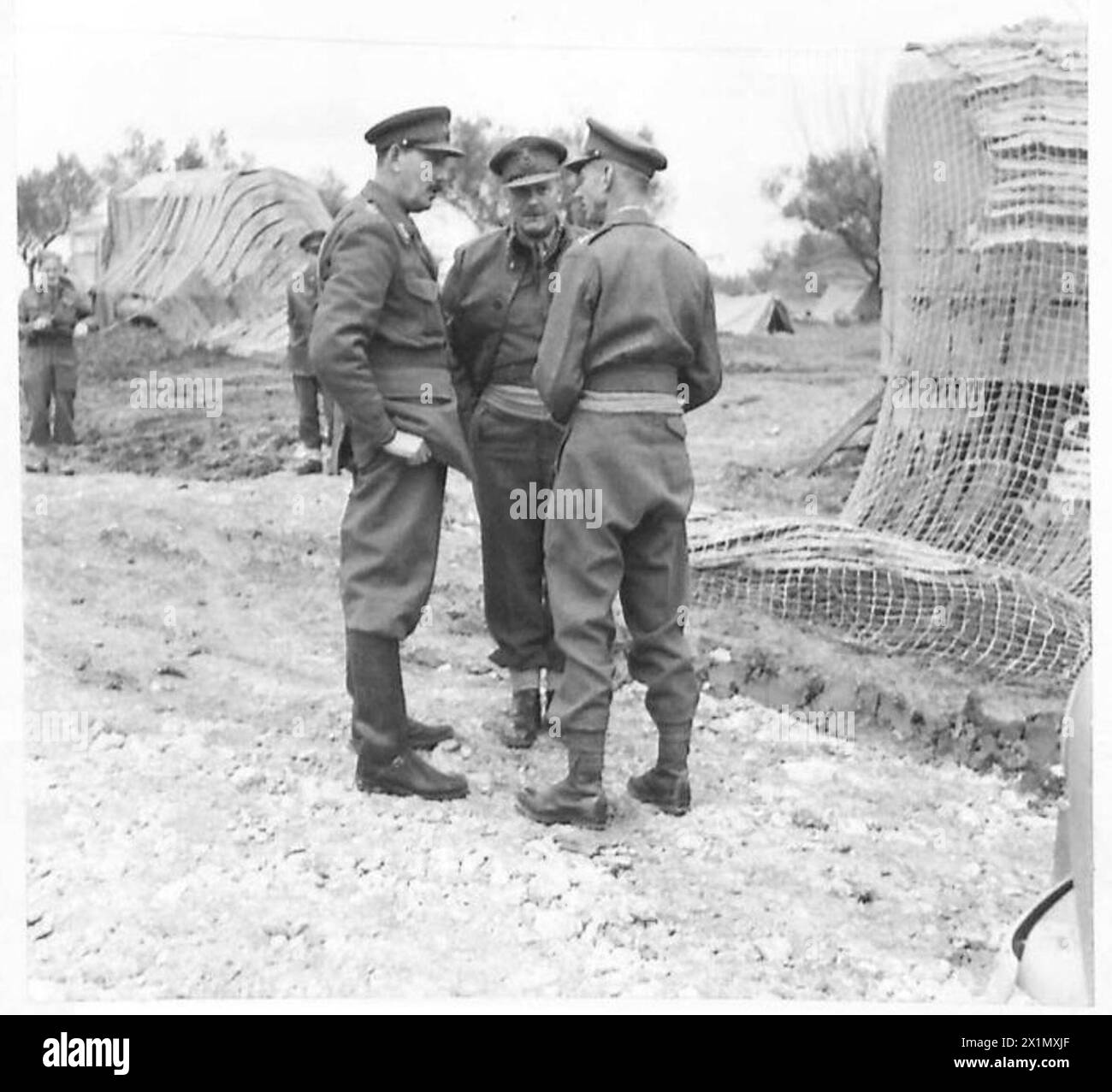 Converse hq hi-res stock photography and images - Alamy