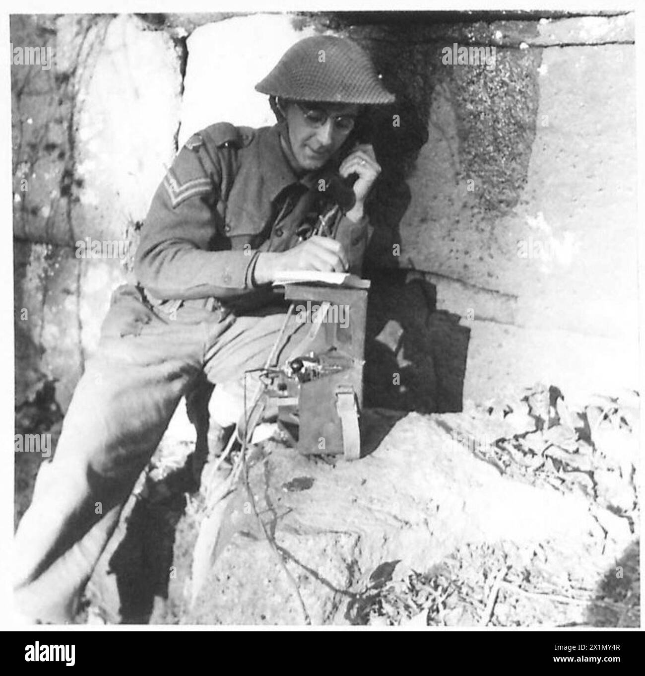 ITALY : FIFTH ARMYSIGNAL COMMUNICATIONS IN THE FIELD(For record ...