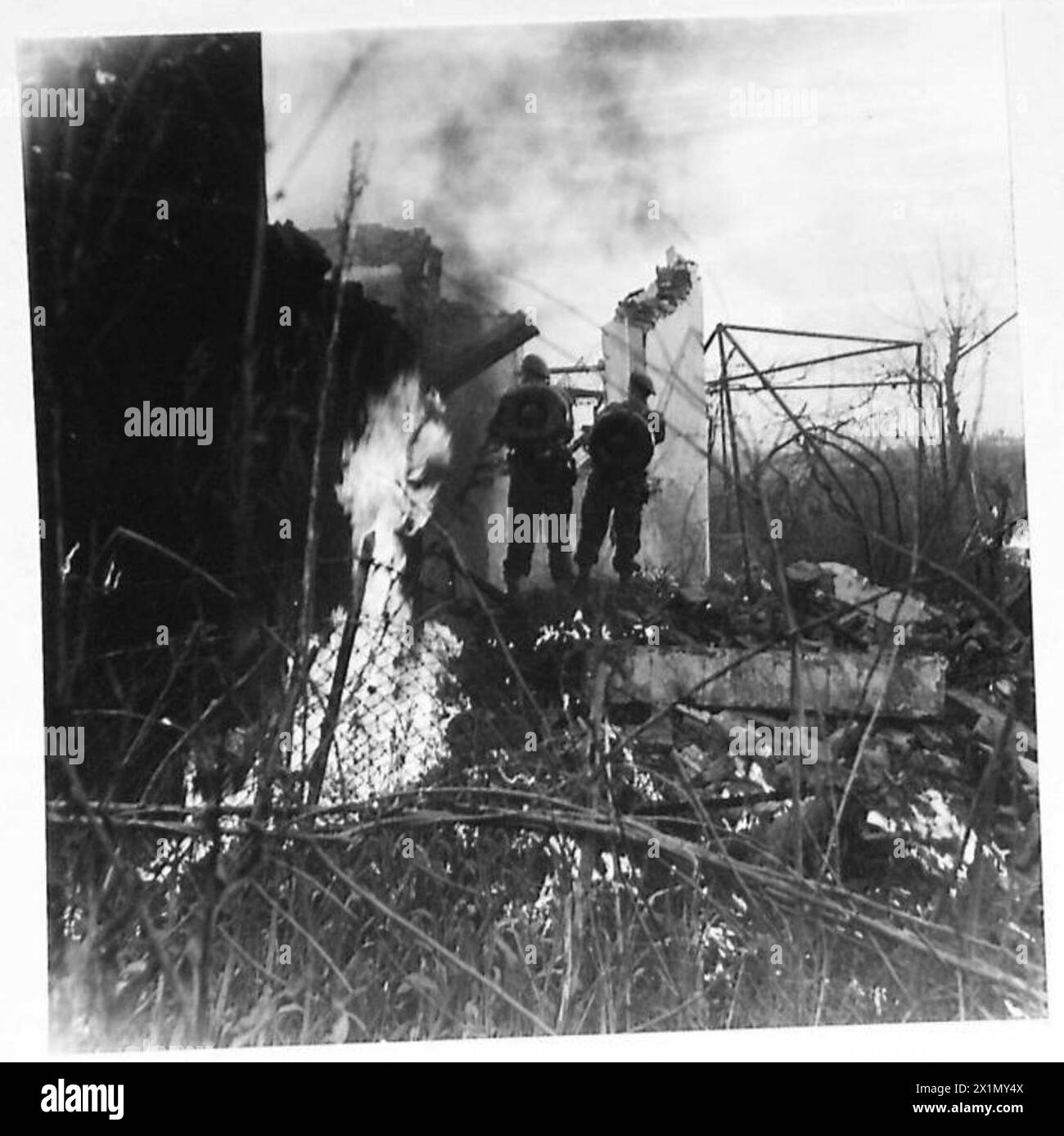 Flame thrower throwers hi-res stock photography and images - Alamy