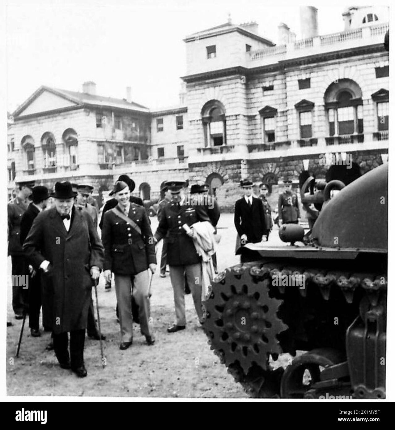 MR. CHURCHILL SEES AMERICAN "GENERAL SHERMAN" TANKS - The Prime ...