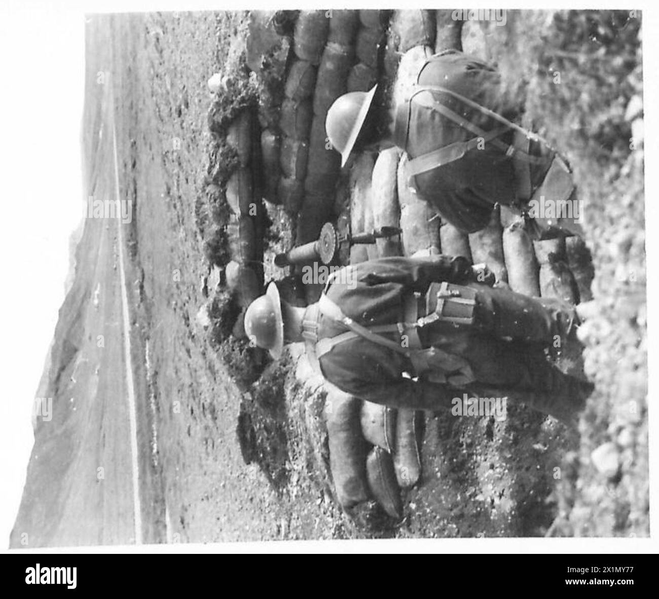 BRITISH AND CANADIAN TROOPS IN ICELAND - Men of the Royals (Canadian ...
