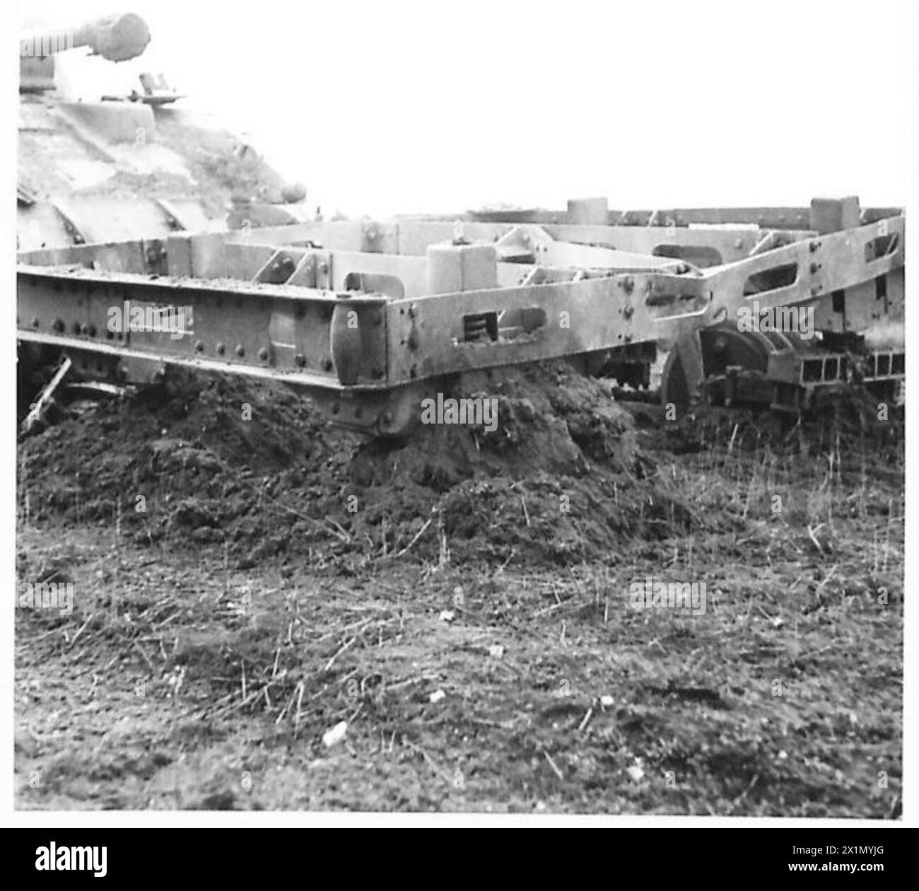 Damaged tanks hi-res stock photography and images - Alamy