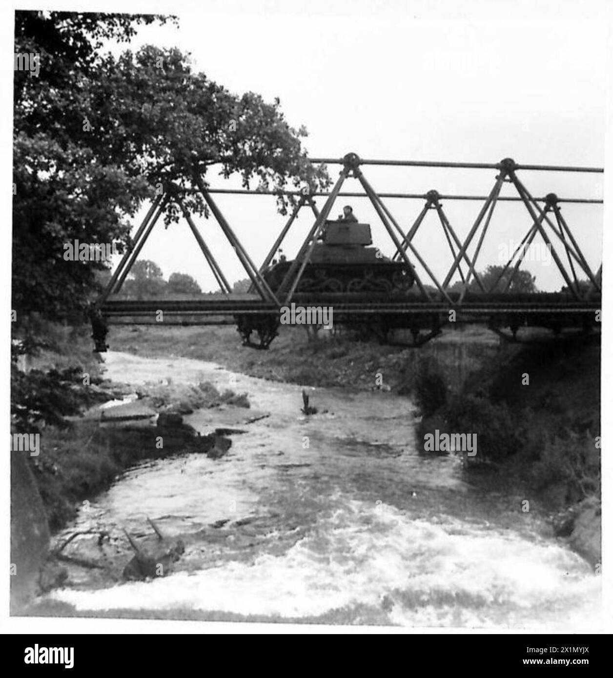 SCHOOL OF MILITARY ENGINEERING AND SCHOOL OF SIGNALS - A light tank ...