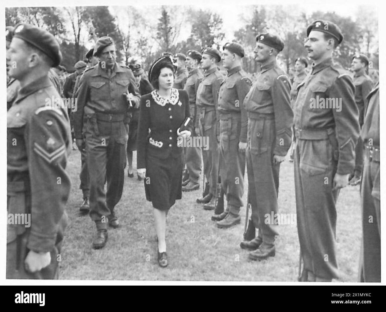 H.R.H. PRINCESS ELIZABETH VISITS THE GUARDS ARMOURED DIVISION - H.R.H ...