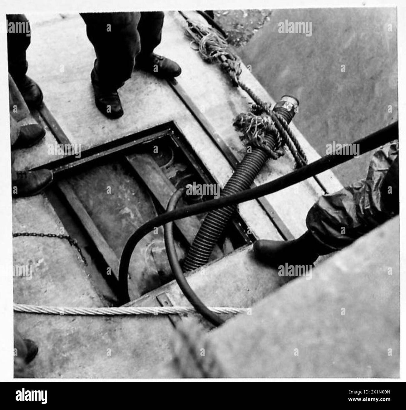 SPECIAL ASSIGNMENT FOR TN.5 - A beadle was flooded by means of air ...