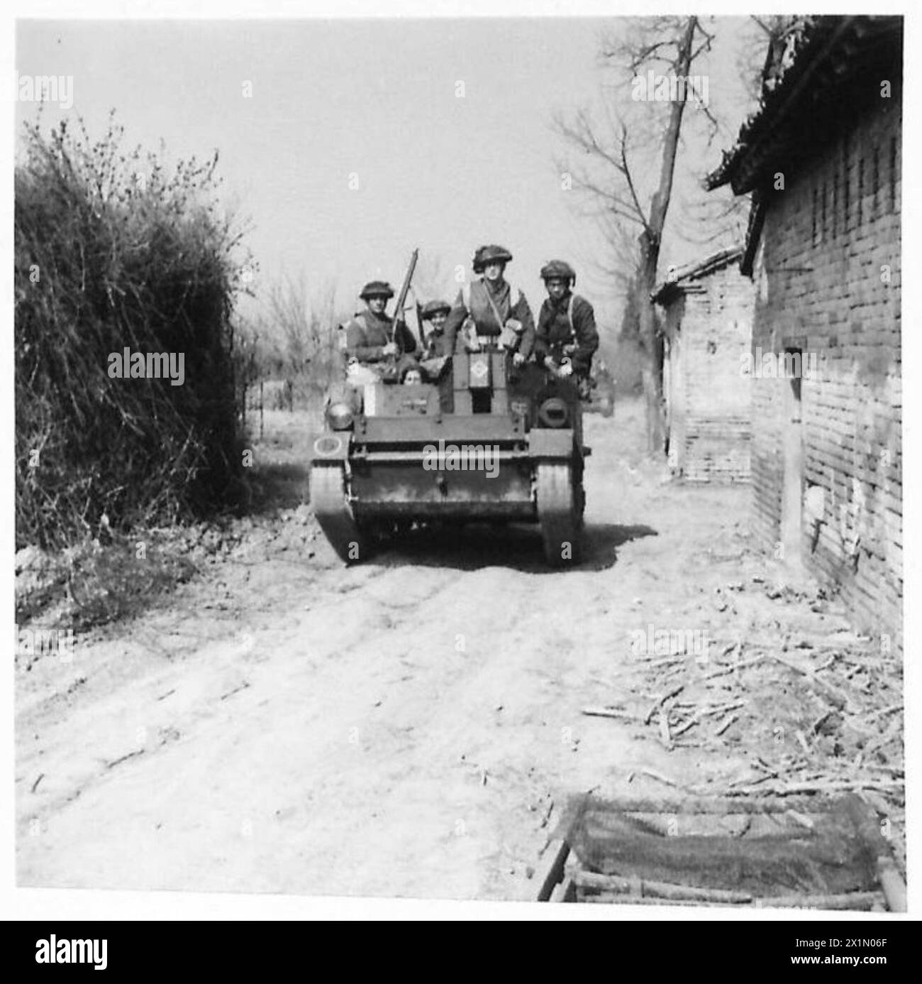EIGHTH ARMY : JEWISH BRIGADE IN ACTION - Machine gunners of 1st Btn ...