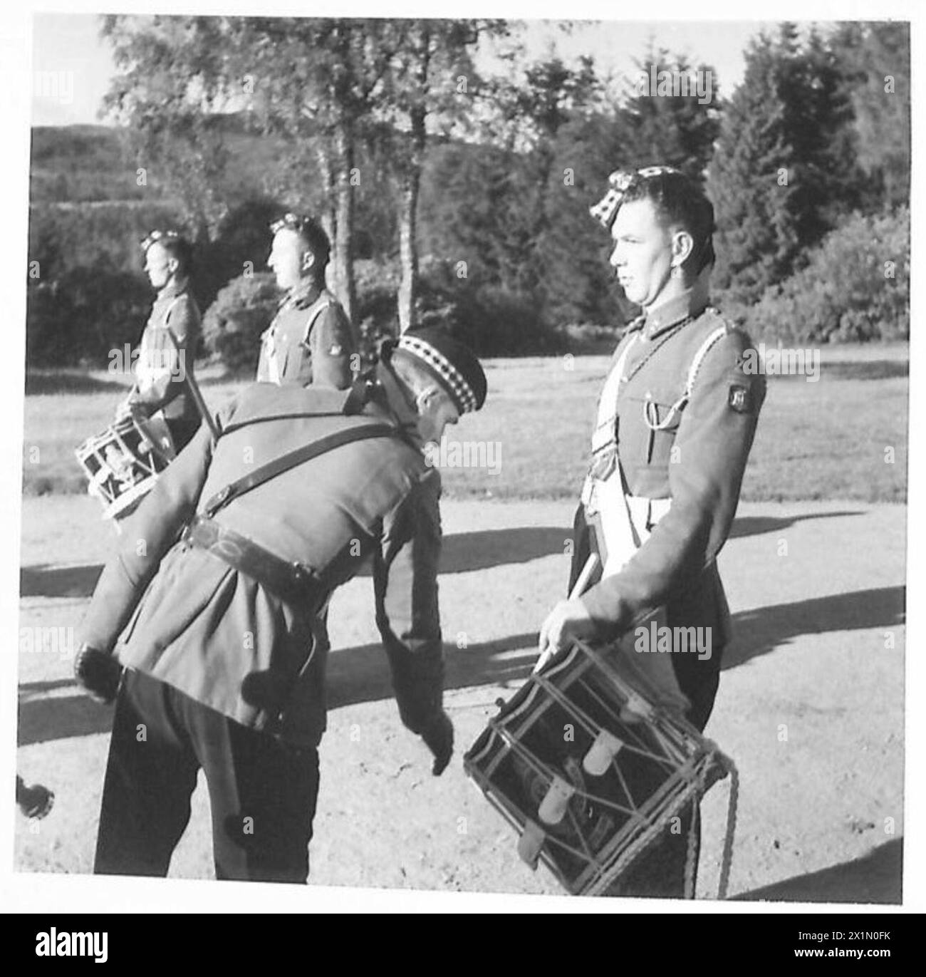 INSPECTION OF PIPE BAND - The Regimental Sergeant-Major of the ... INSPECTION OF PIPE BAND - The Regimental Sergeant-Major of the ...