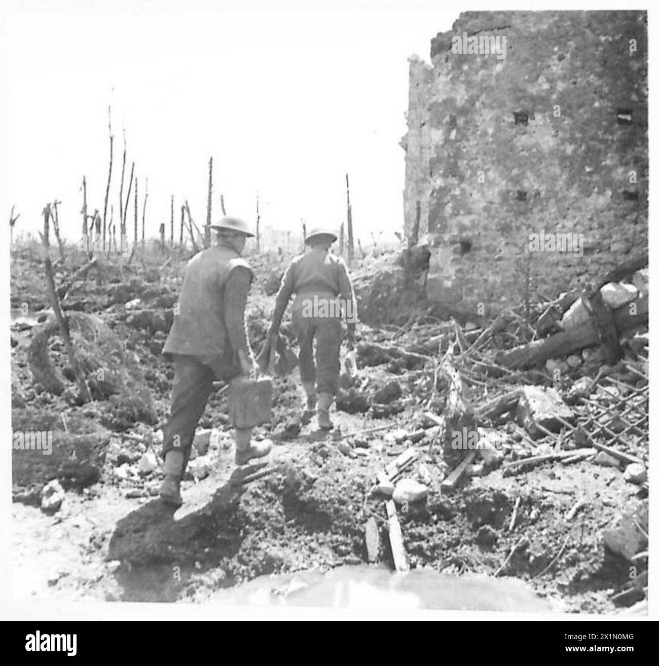 British army platoon Black and White Stock Photos & Images - Alamy