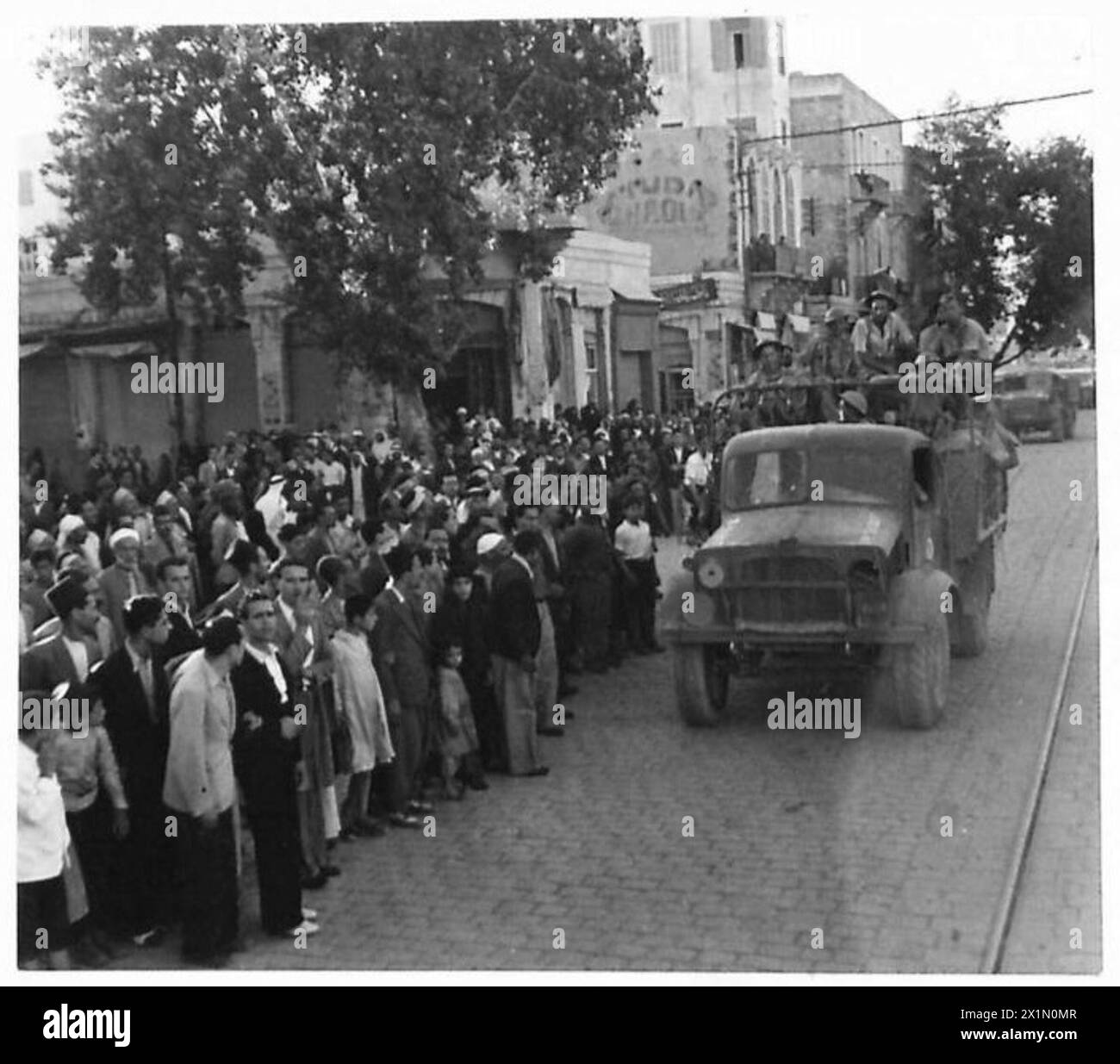 Crowds in damascus Black and White Stock Photos & Images - Alamy