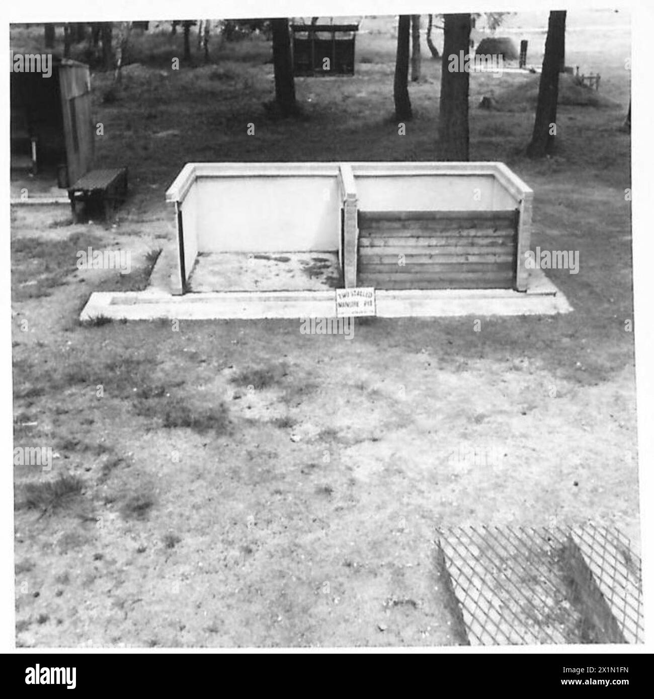 ARMY SCHOOL OF HYGIENE - Two stalled manure pits , British Army Stock ...