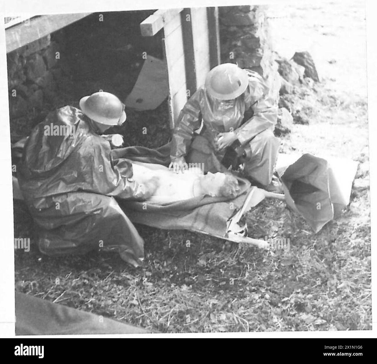 Dressing station Cut Out Stock Images & Pictures - Alamy