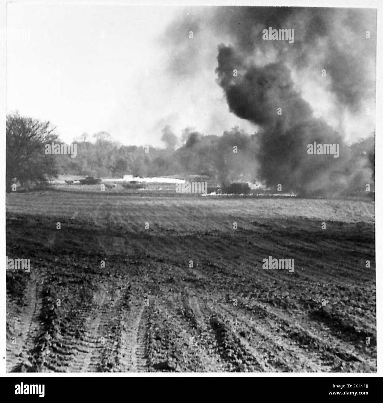 FLAME THROWER [The Crocodile] - Various angles of flame throwers in ...