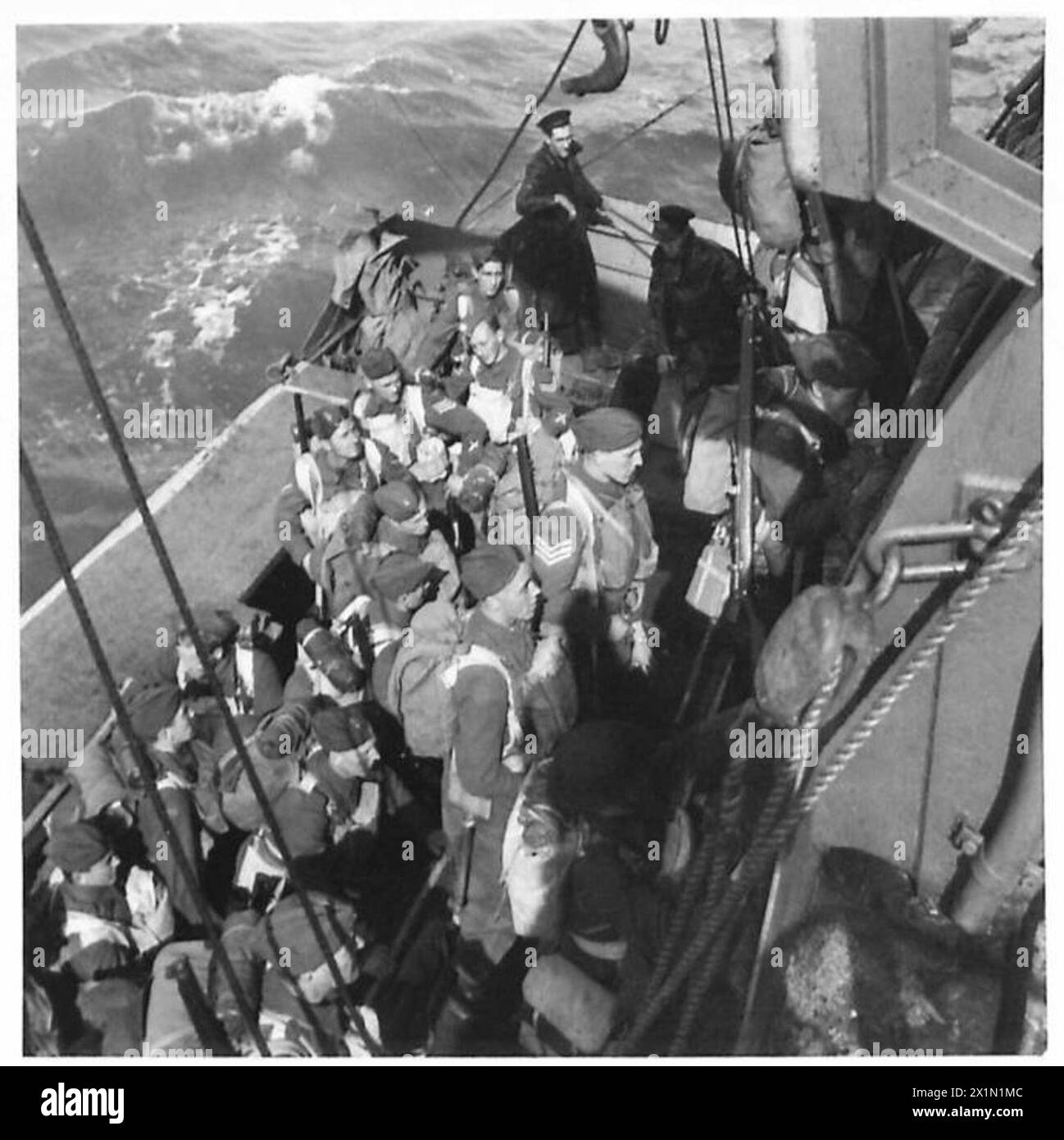 COMBINED OPERATIONS EXERCISE - Men of a Commando, practice in full kit ...