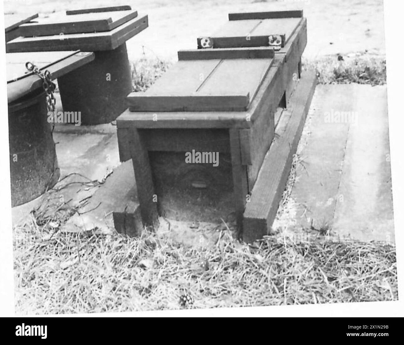 THE ARMY SCHOOL OF HYGIENE - Incinerator latrine, Middle East pattern ...