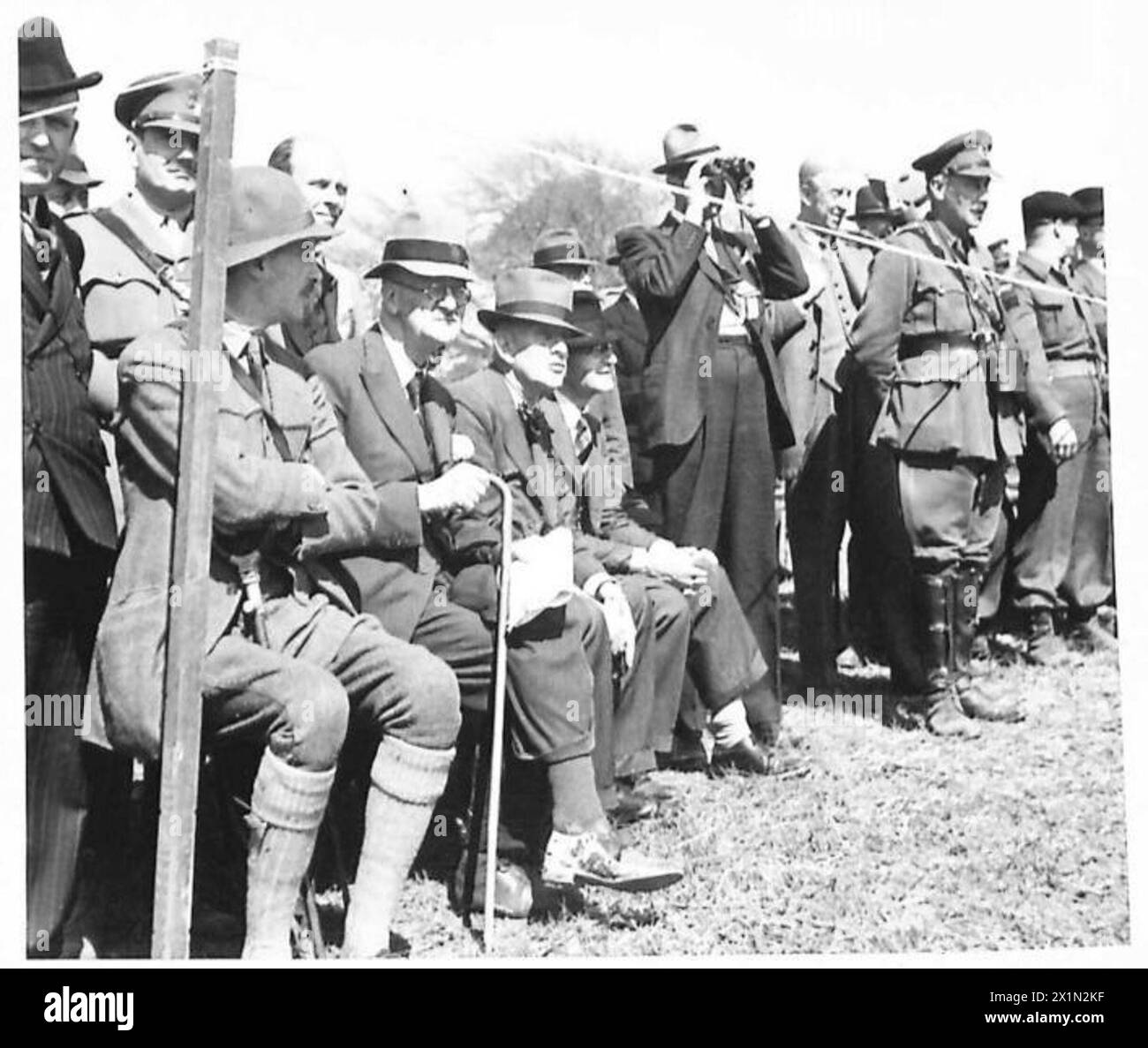 Members from team army Black and White Stock Photos & Images - Alamy