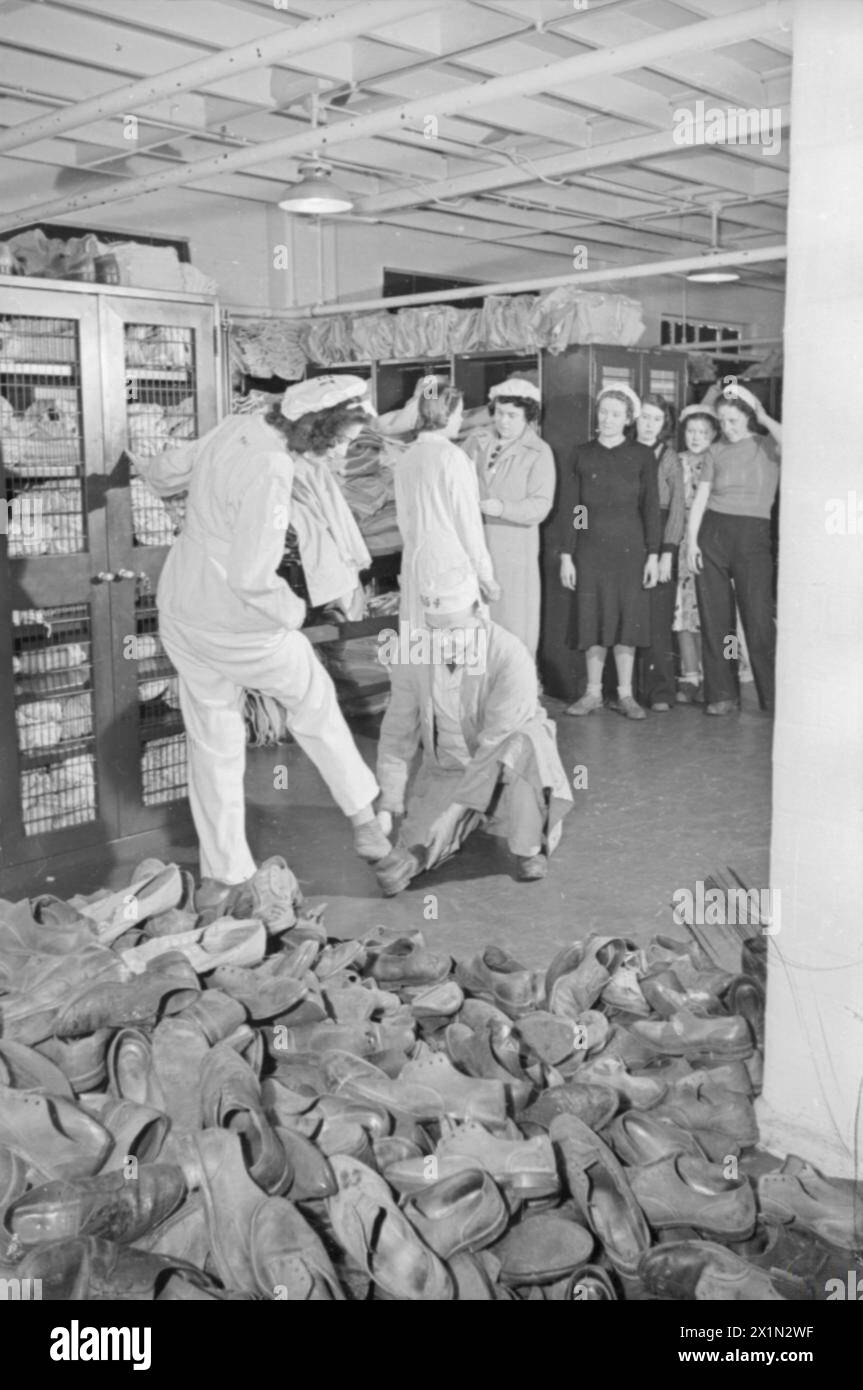 In 1941 new recruits hi-res stock photography and images - Alamy