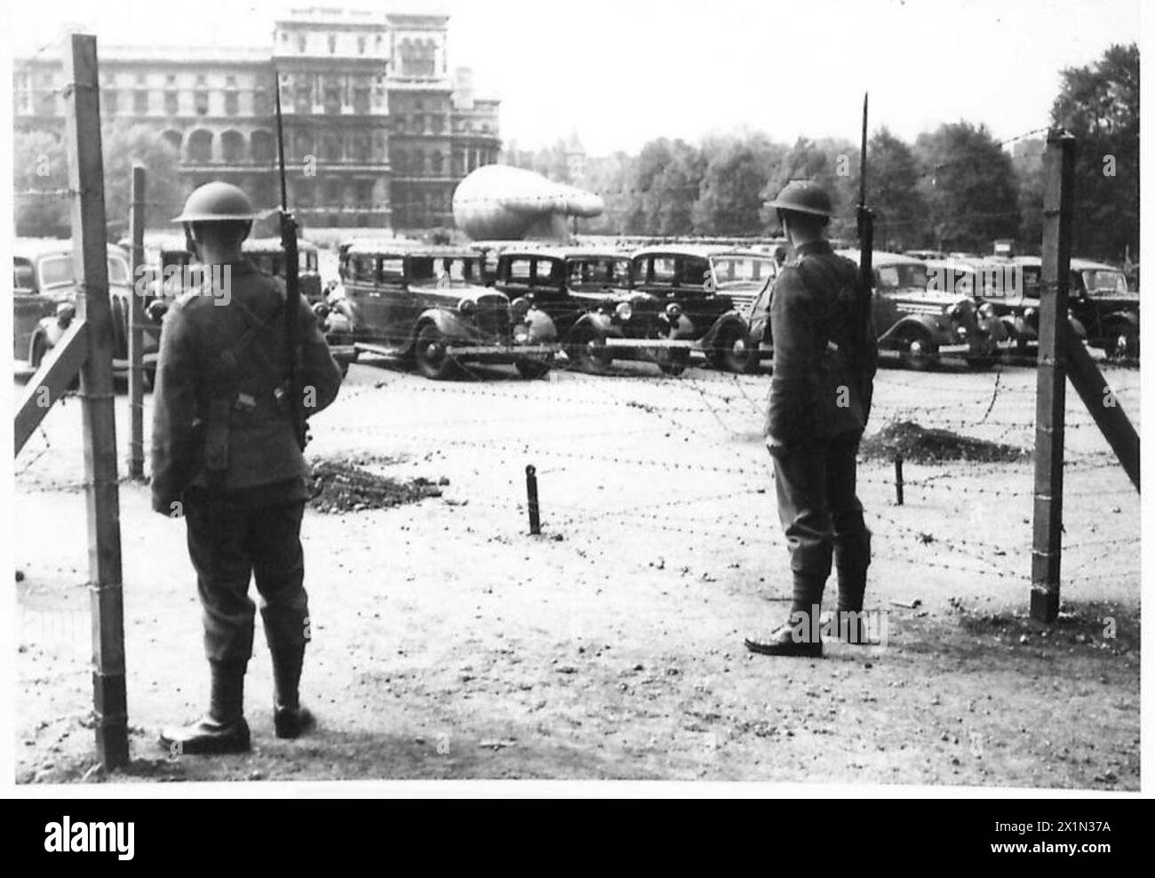 Royal Marines are stationed at the main entrance to the Admiralty in ...
