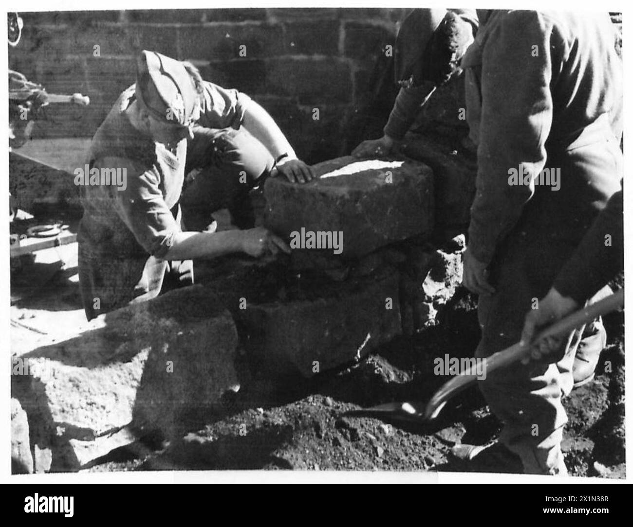 Anti aircraft gun ground Black and White Stock Photos & Images - Alamy