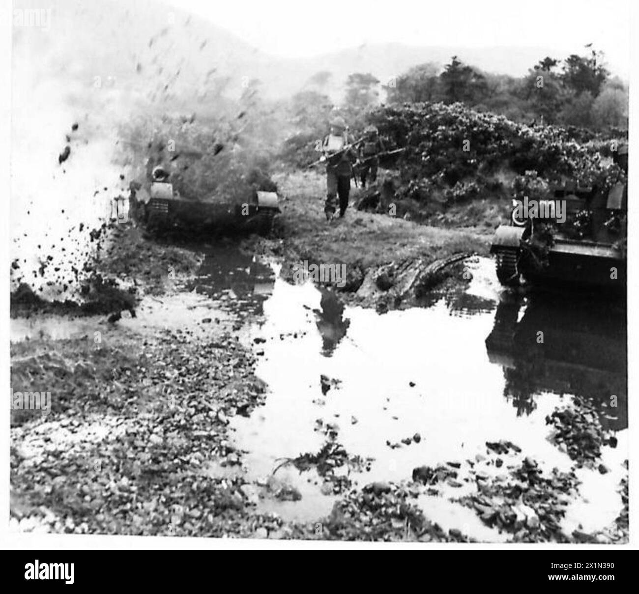 BREN CARRIERS LEAD THE ATTACK - Realistic. Infantry advancing through ...