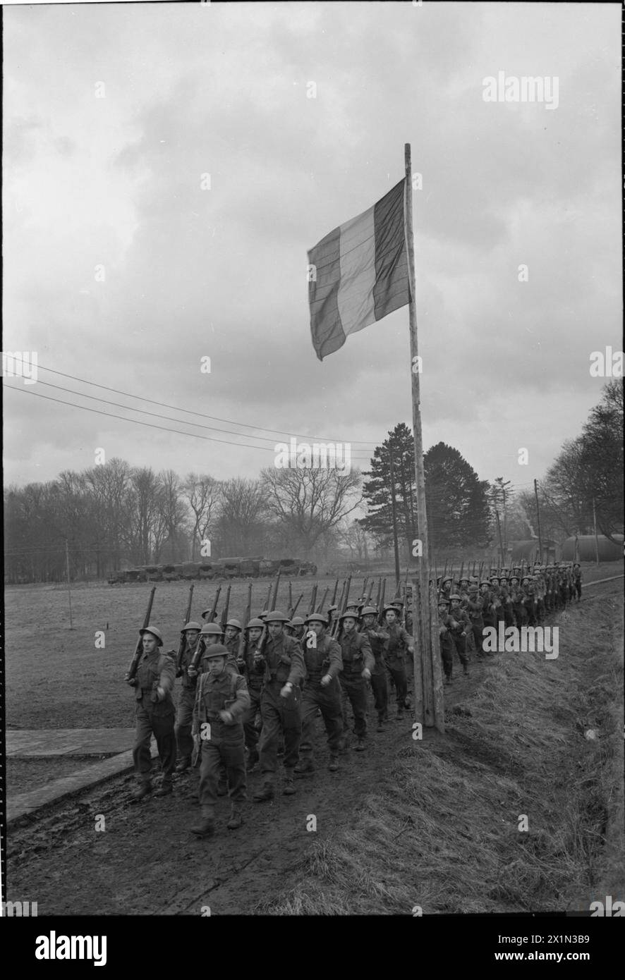 BELGIAN COMMANDOS IN TRAINING, UK, 1945 - A company of the 2nd ...