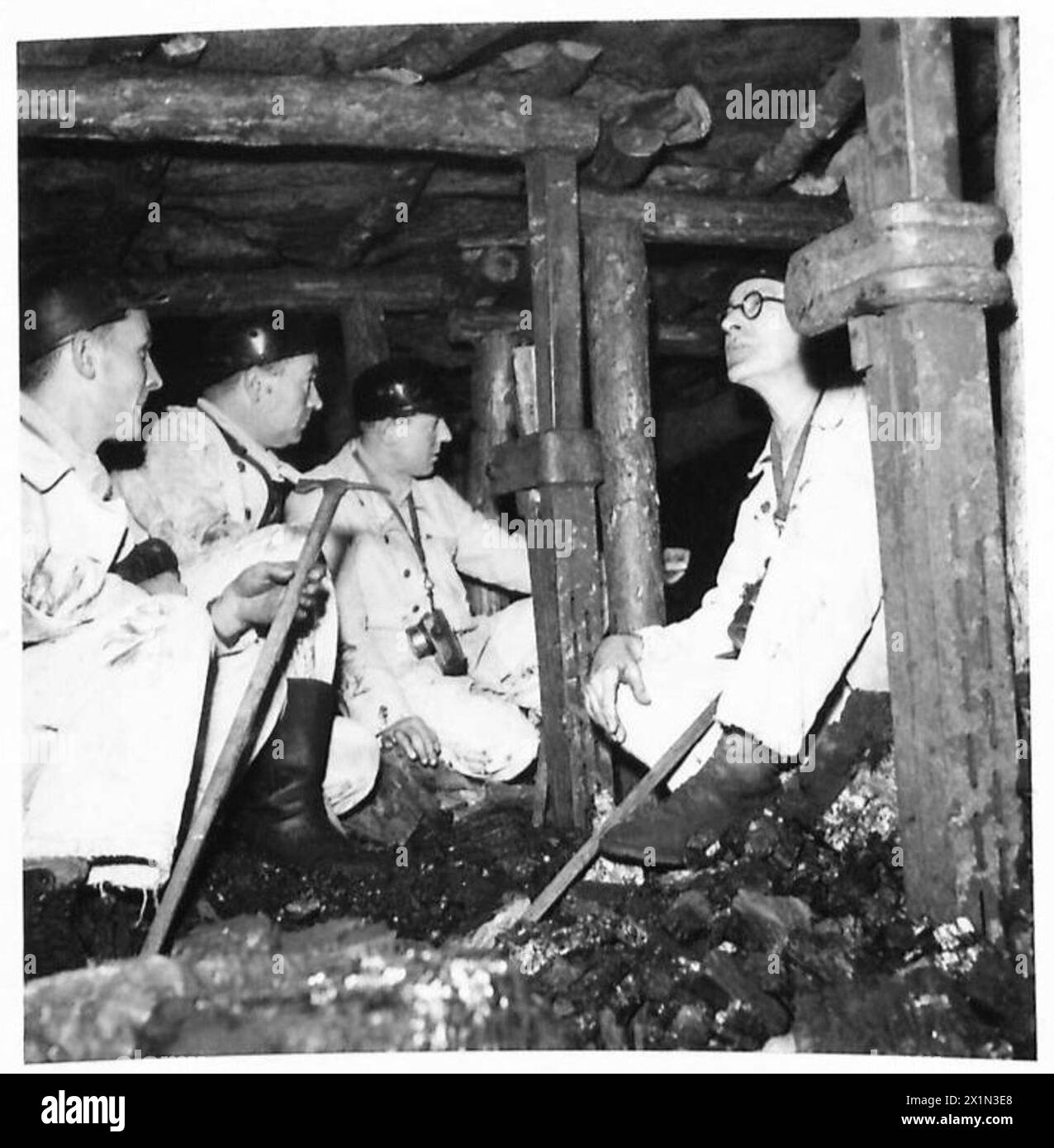 THE NORTH GERMAN COAL CONTROL - Mr. G.L. Williams talks to miners at ...