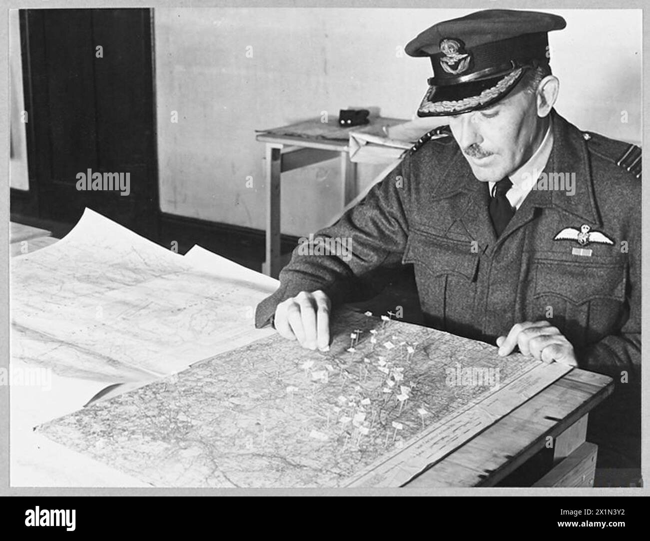 R.A.F. BALLOON DEFENCE AGAINST THE FLYING BOMB - Picture (issued 1944 ...