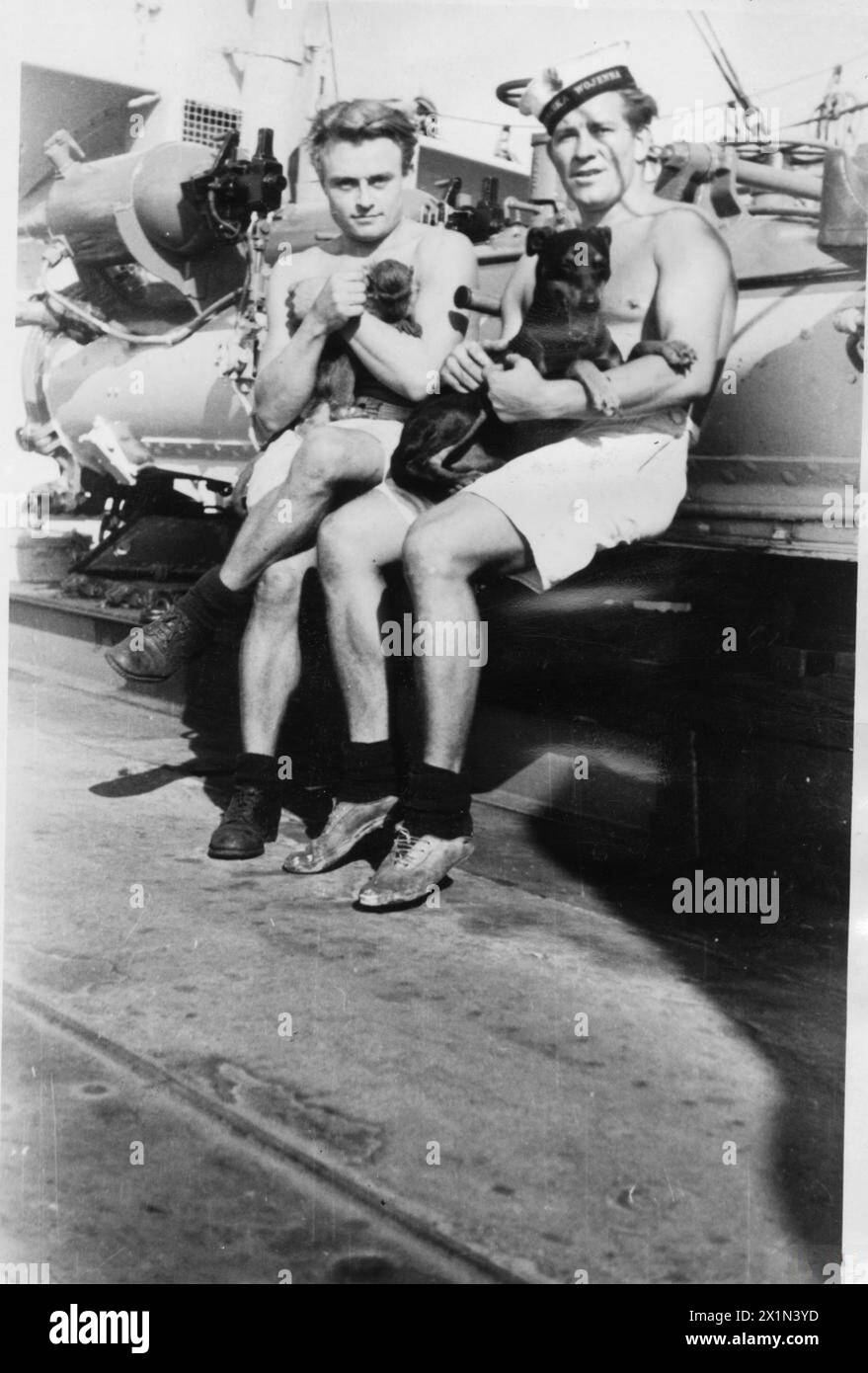THE POLISH NAVY IN THE MEDITERRANEAN, 1940-1945 - Two ratings aboard ...