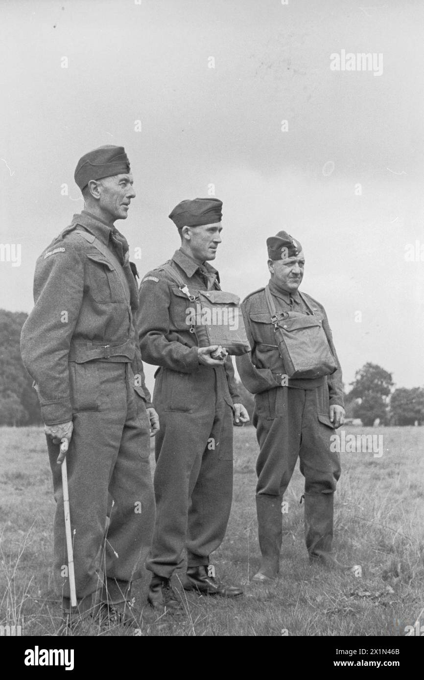 THE HOME GUARD 1939-1945 - The Home Guard: Members of the Home Guard in ...