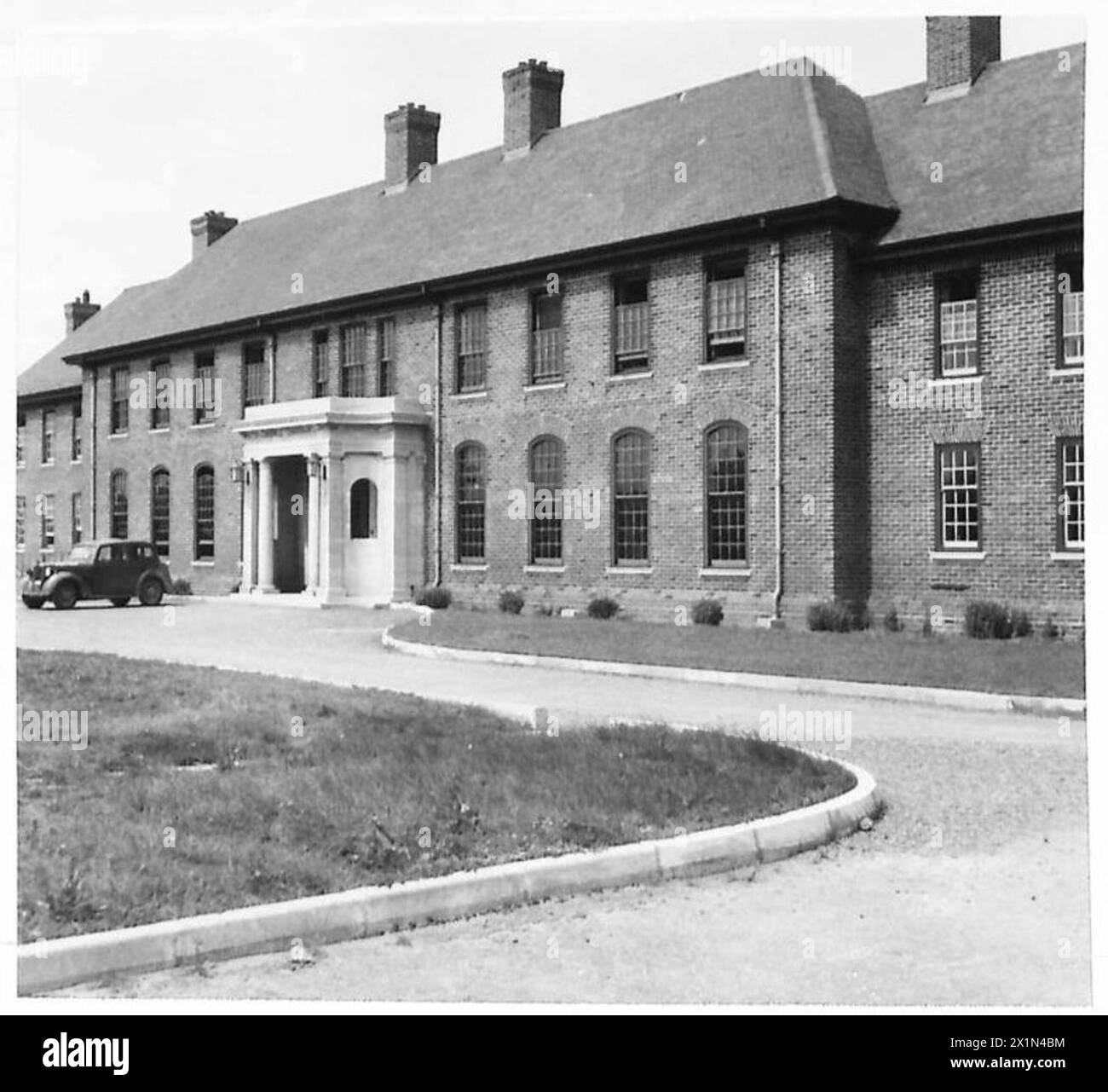 BALLYKINLAR CAMP (NORTHERN IRELAND) - Villas (Officers' quarters ...