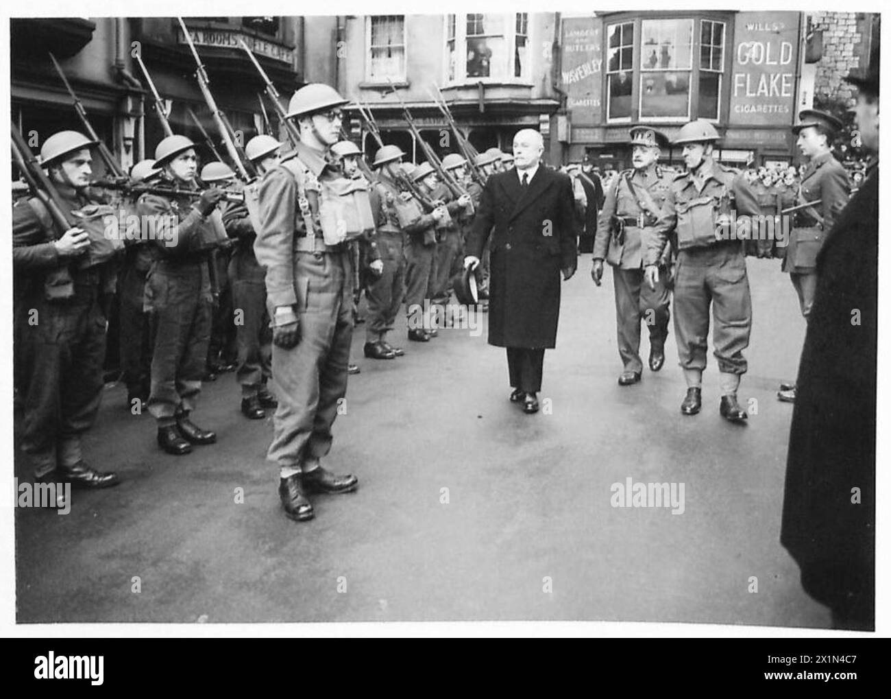 Frontline britain Black and White Stock Photos & Images - Alamy