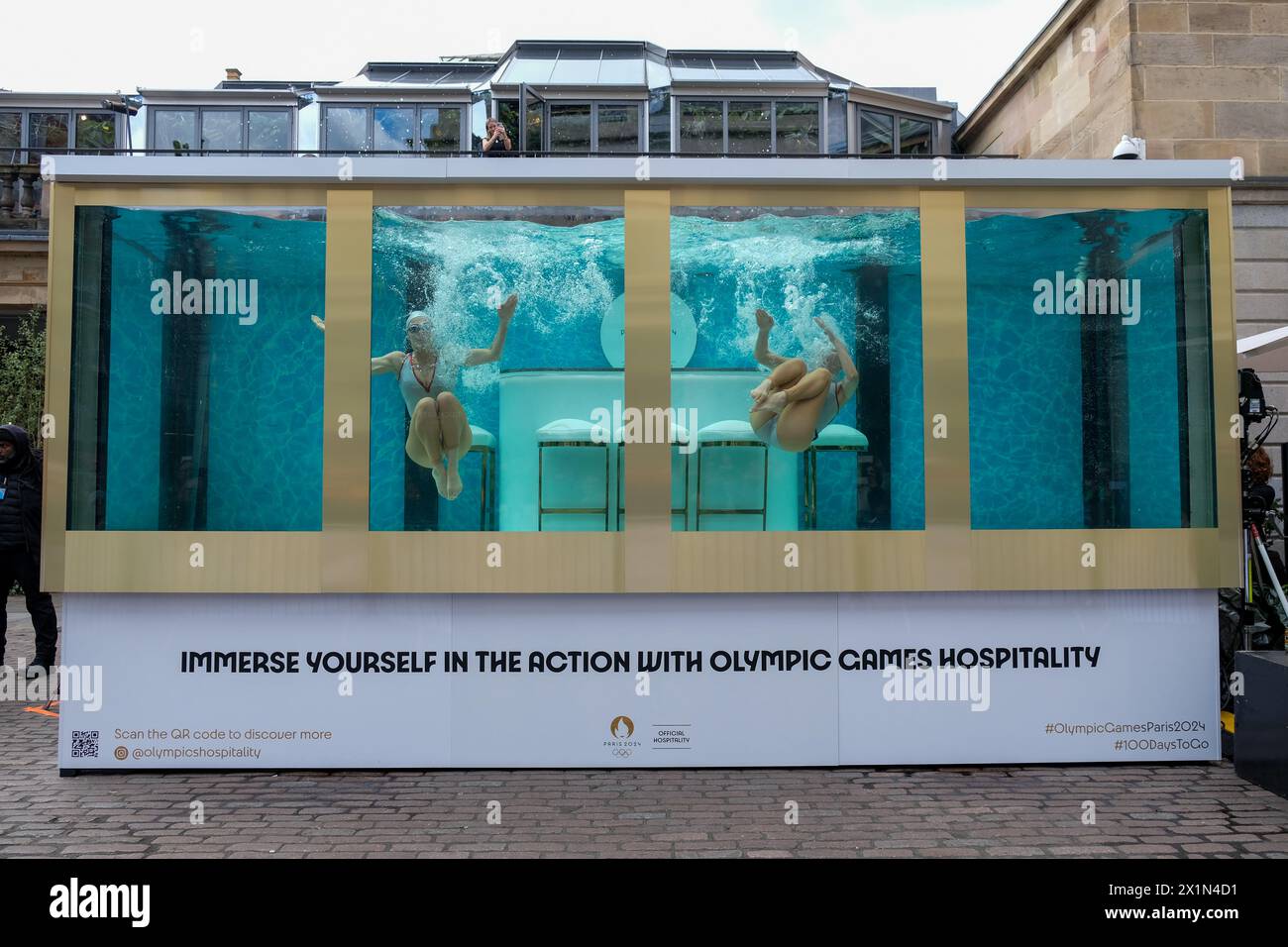 London, UK, 17th April, 2024. Two pairs of synchronised swimmers mark ...