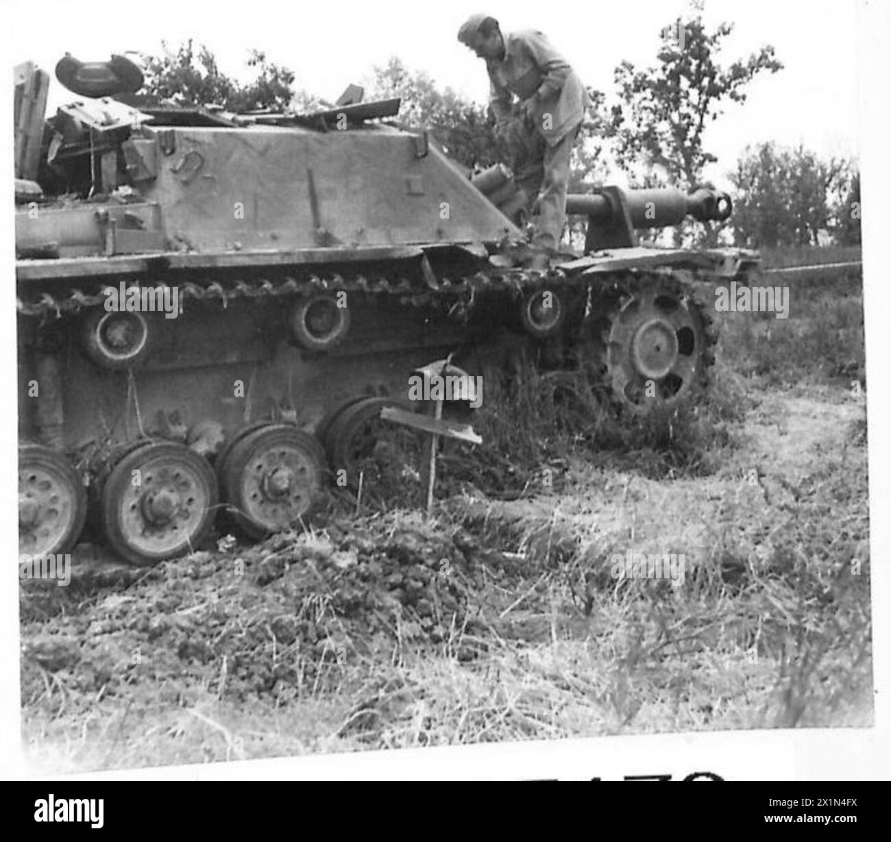 ITALY : THE ADVANCE THROUGH THE GUSTAV LINE - A knocked-out German Mark ...