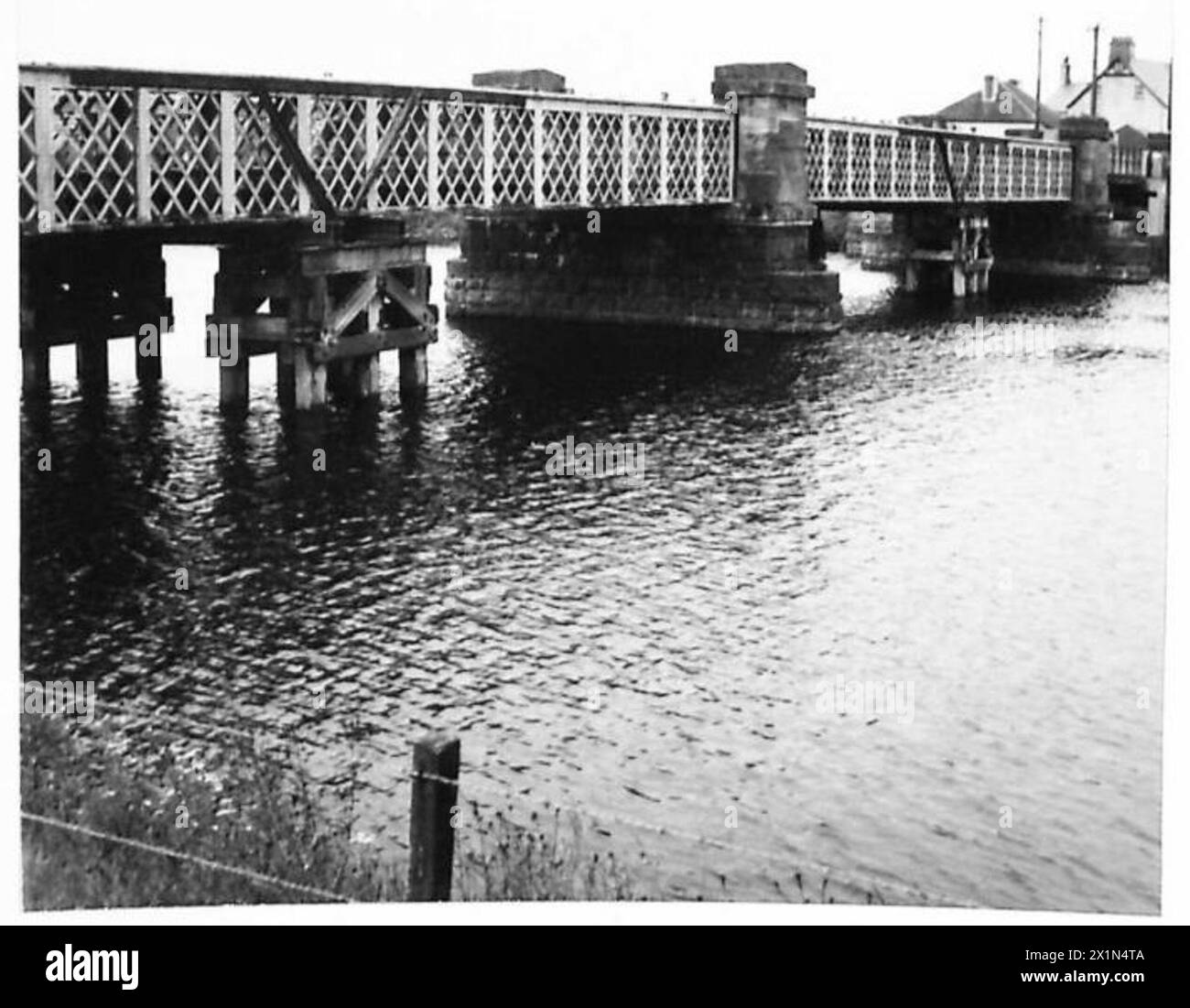 BRIDGES IN NORTHERN IRELAND - Toome Bridge , British Army Stock Photo ...