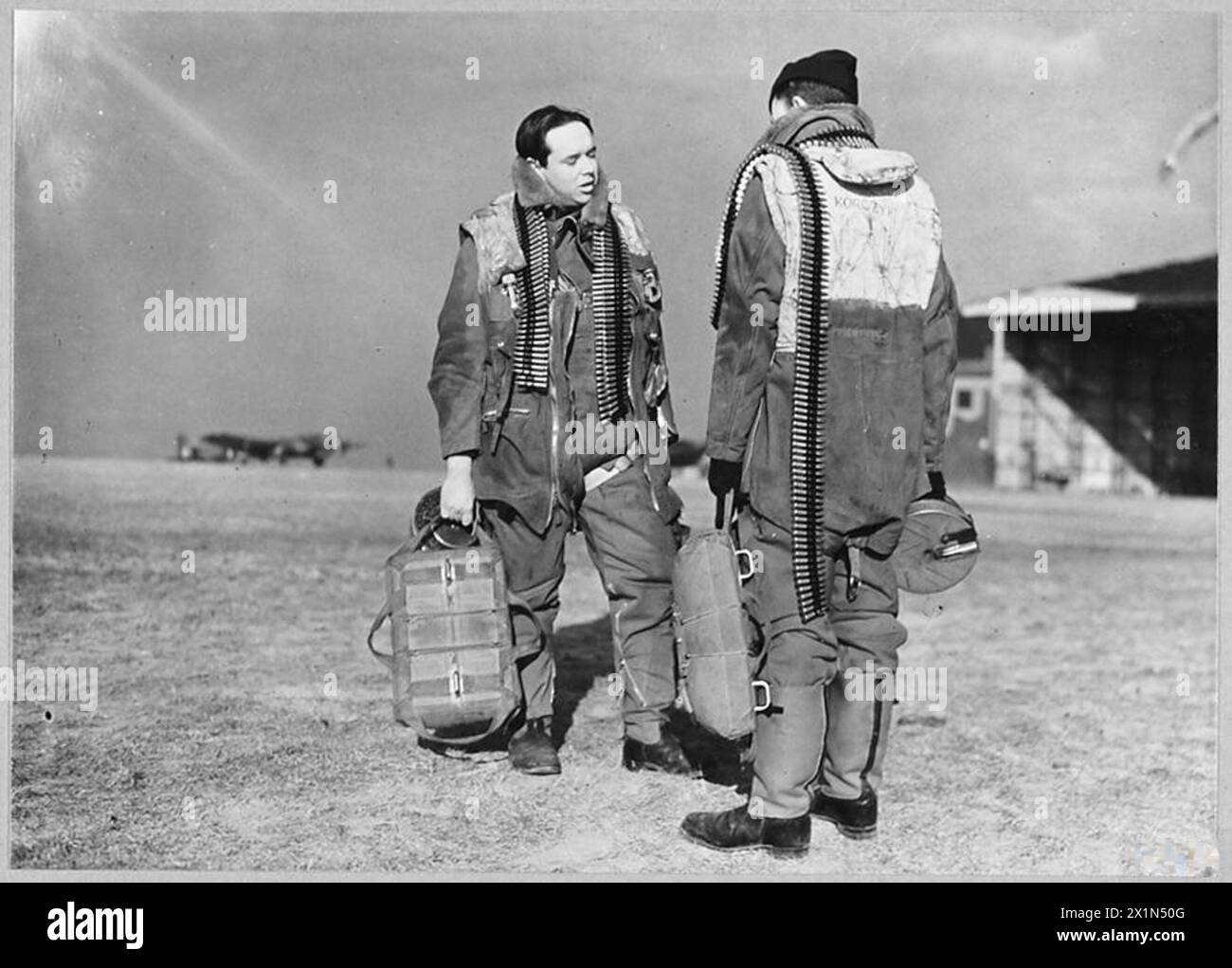 Airfiring hi-res stock photography and images - Alamy