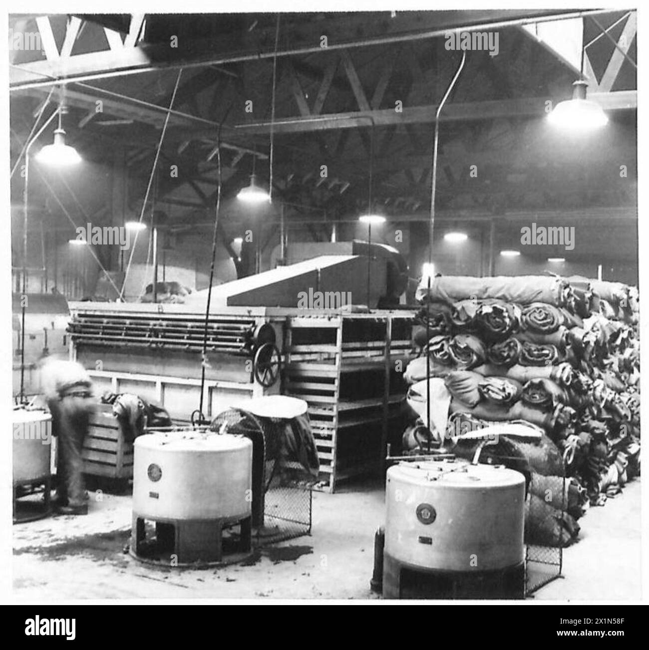 DECONTAMINATION AND LAUNDRY UNIT - The washing and drying plant ...