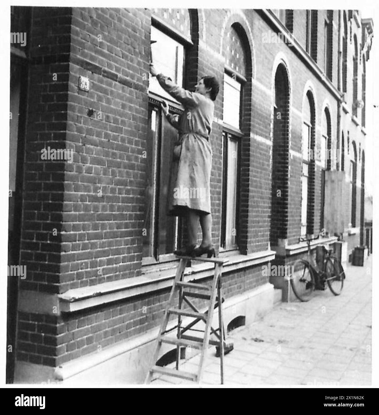 Army repairs Cut Out Stock Images & Pictures - Alamy