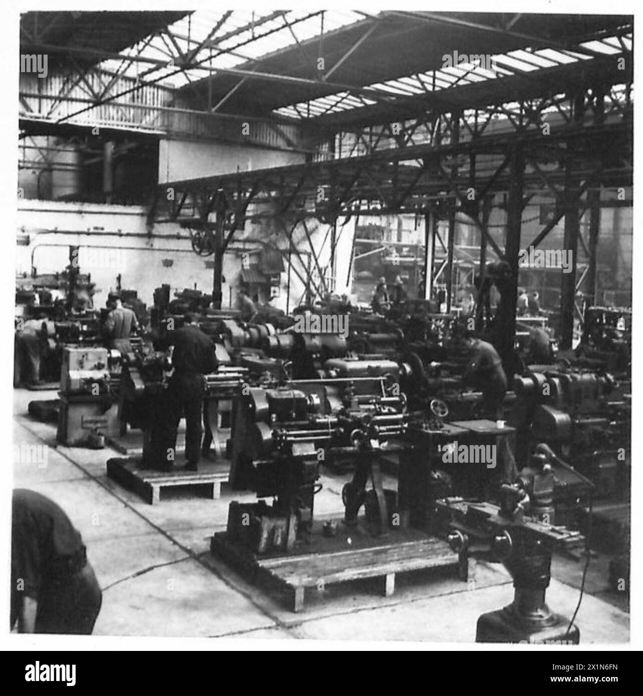 A British Army machine shop showing advanced workshops and equipment ...